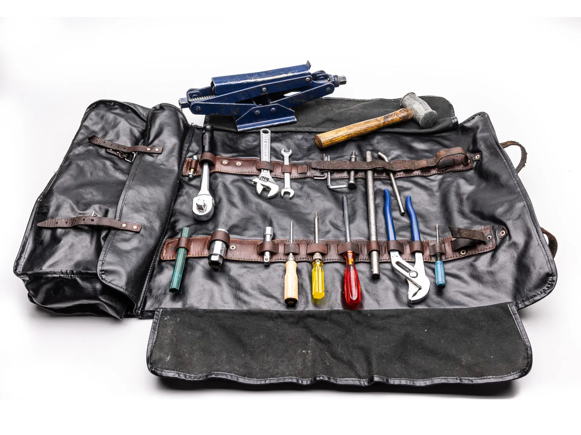 Ferrari 275 GTS Tool Kit | The Garagista Collection | RM Sotheby's