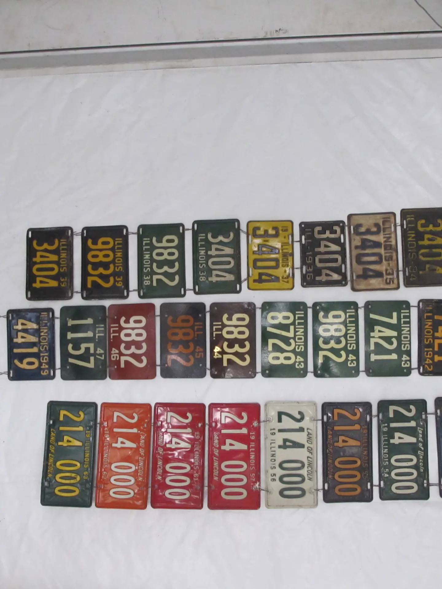 Lot of Illinois 4-Digit and 6-Digit License Plates | The Lee Roy ...