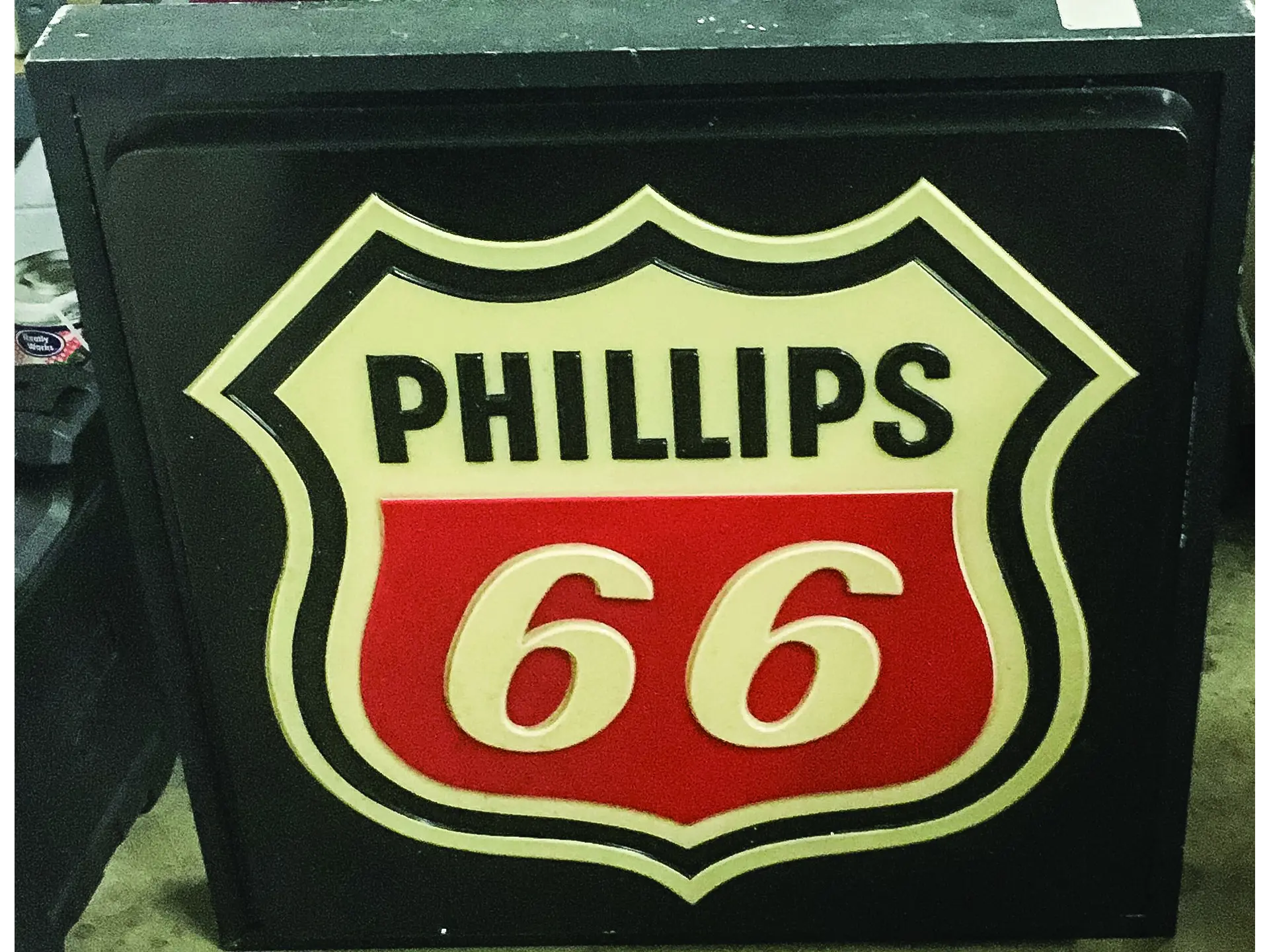 An illuminated Phillips 66 sign. | Hilton Head 2016 | RM Sotheby's
