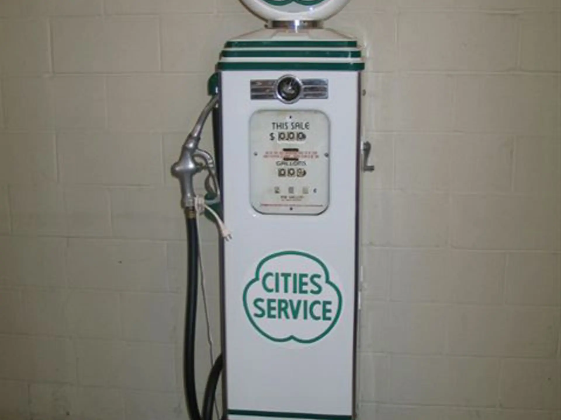 1950's Cities Service Gas Pump | The Florida Collector Car Auction 2005 | RM Sotheby's