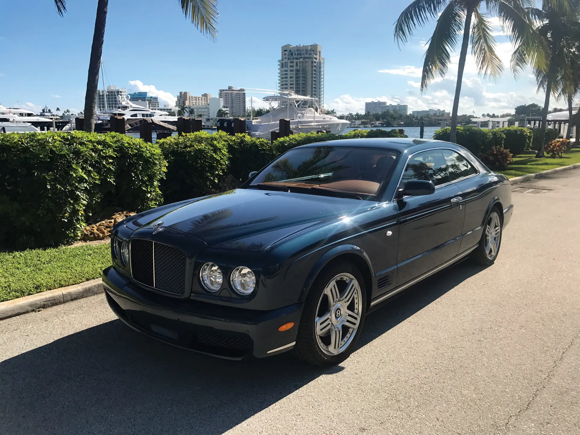 2009 Bentley Brooklands Coupe | Fort Lauderdale 2019 | RM Sotheby's