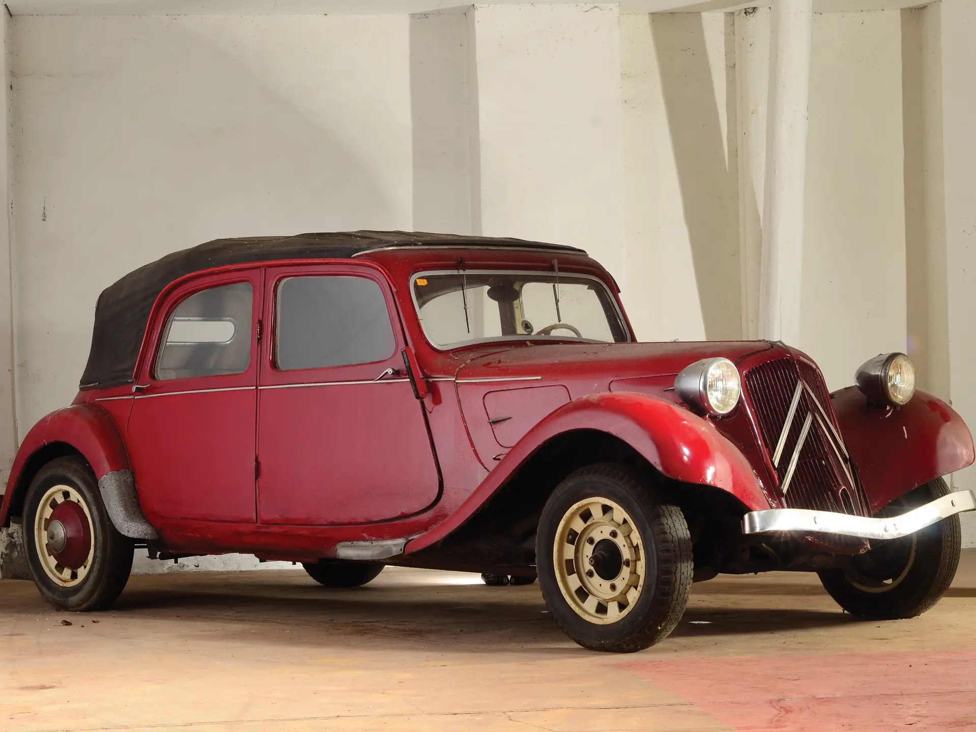 1938 Citroën 11CV Traction Avant Découvrable | Aalholm Automobile ...