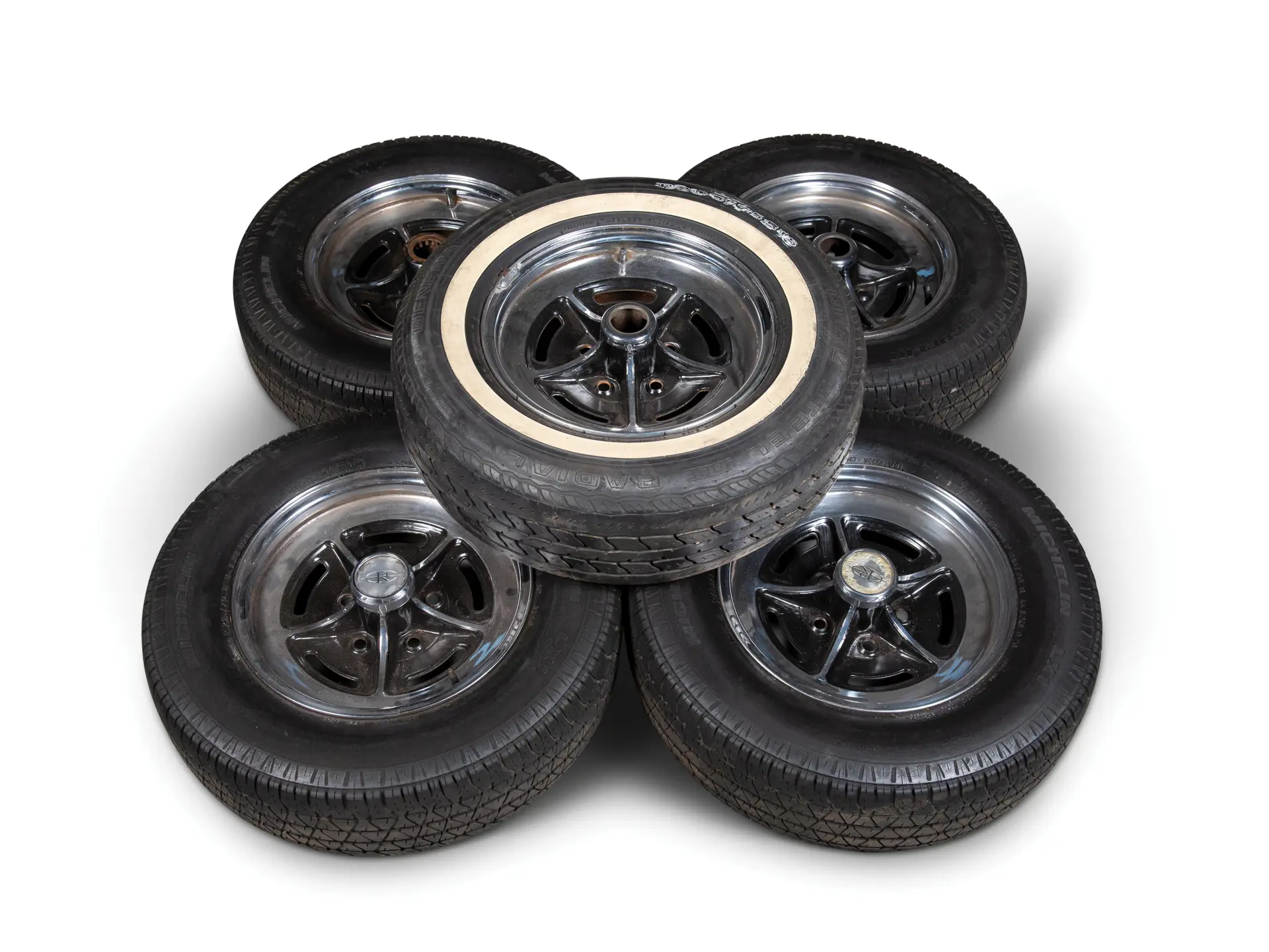 Buick Riviera Wheels with Tires | Auburn Fall 2019 | RM Sotheby's