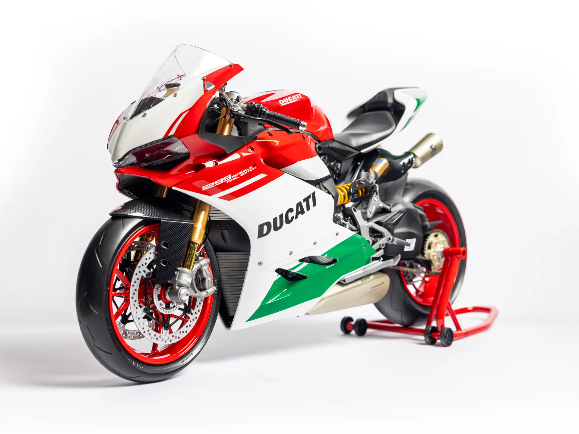 Ducati 1299 Panigale R Final Edition 1:4 Scale Model by Pocher | London ...