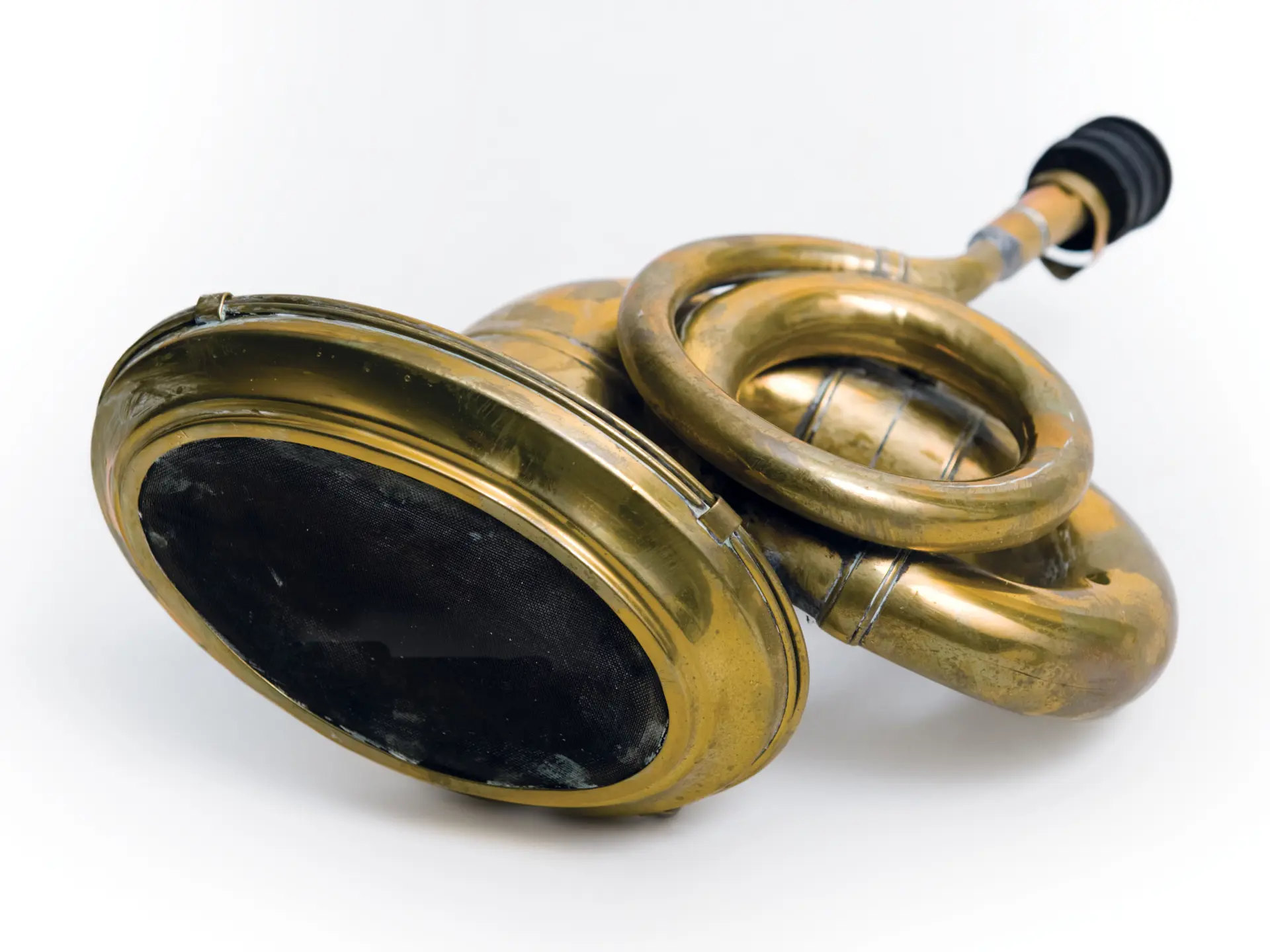 Brass Speedometer/Odometer and Horn | Vintage Motor Cars of Hershey ...