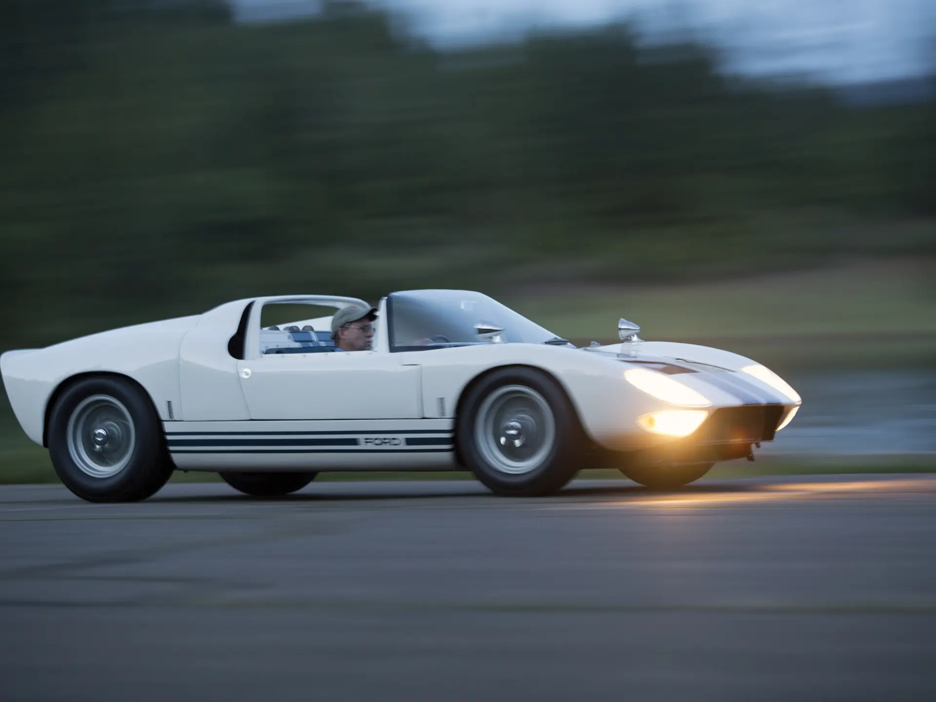 1965 Ford GT40 Roadster Prototype | Monterey 2014 | RM Sotheby's