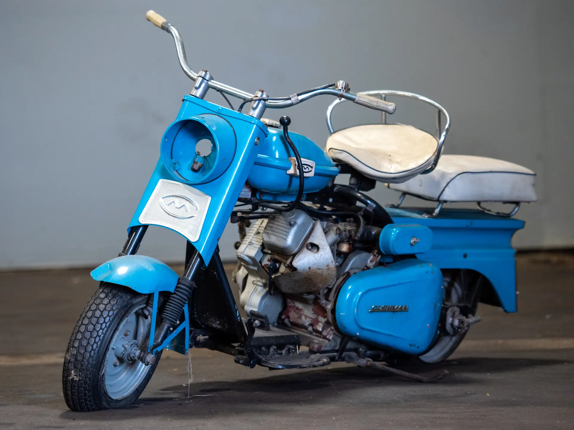 Cushman Eagle | Auburn Fall 2021 | RM Sotheby's