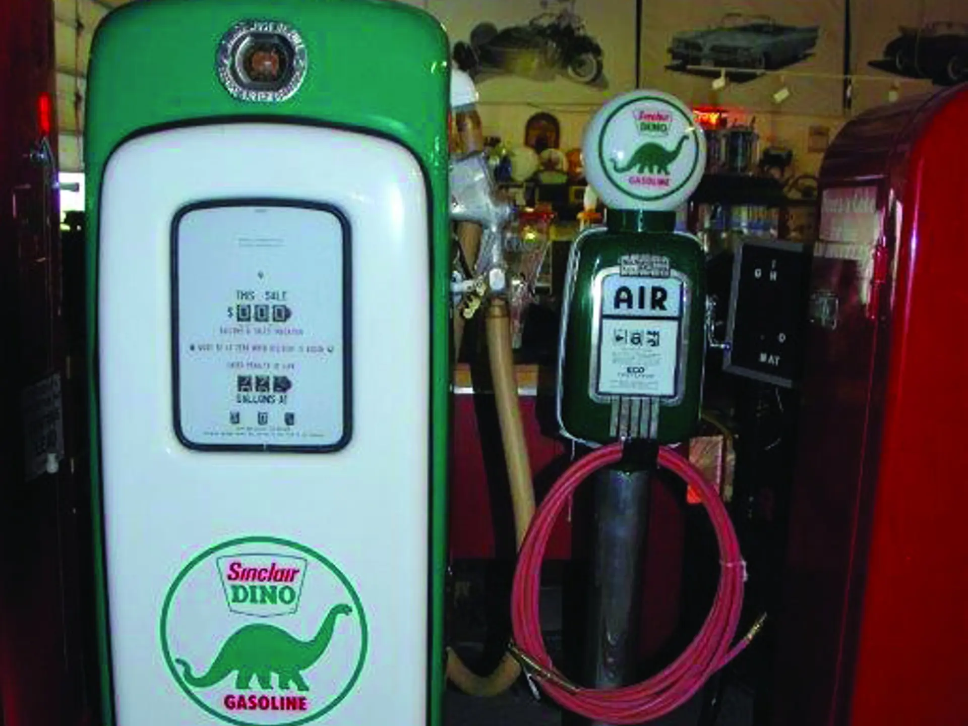 M&S 80 Sinclair dino gas pump together with dino air pump. | Fort ...