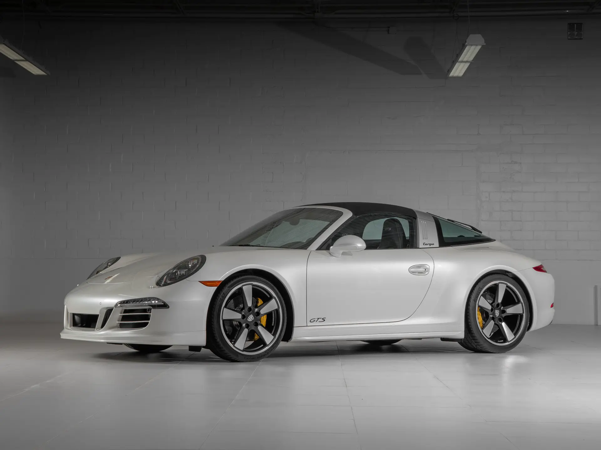 2016 Porsche 911 Targa 4 GTS | The White Collection | RM Sotheby's