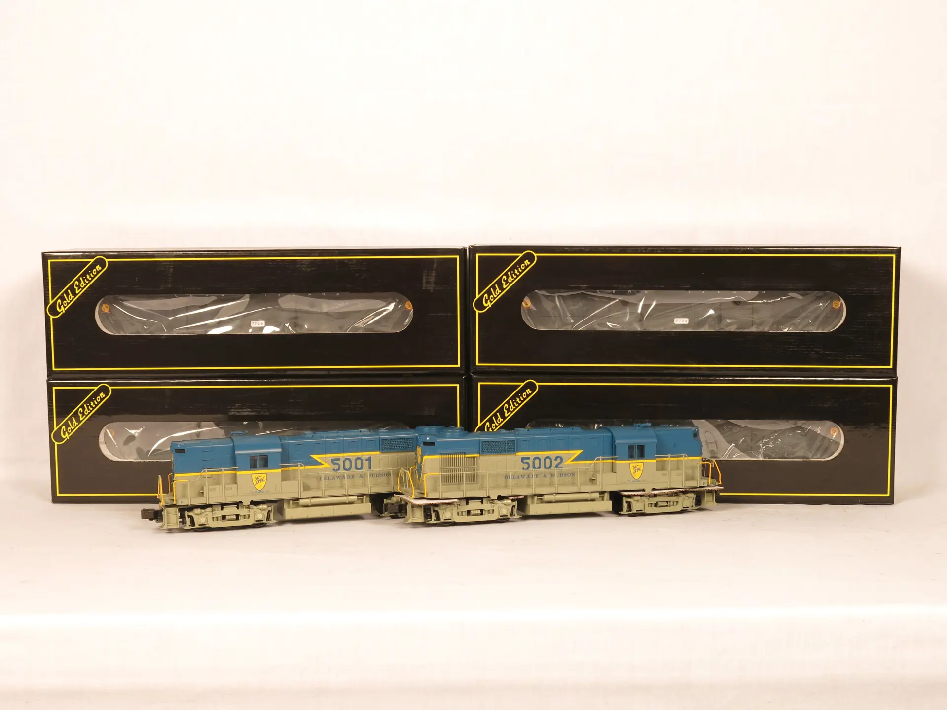 Two Weaver O Gauge Alco RS-11/RSD-12 Diesel Locomotives with Four B60b ...