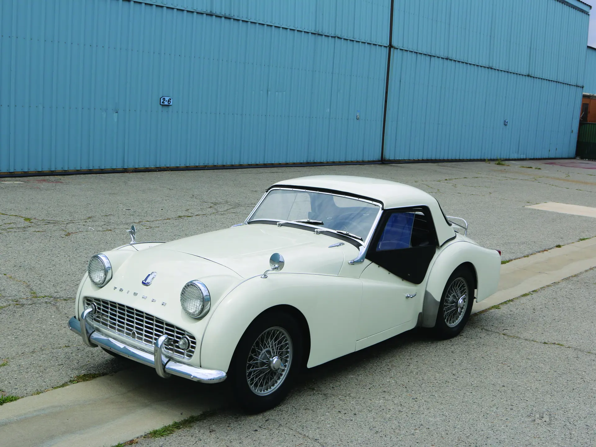 1960 Triumph TR3A | Santa Monica 2016 | RM Sotheby's