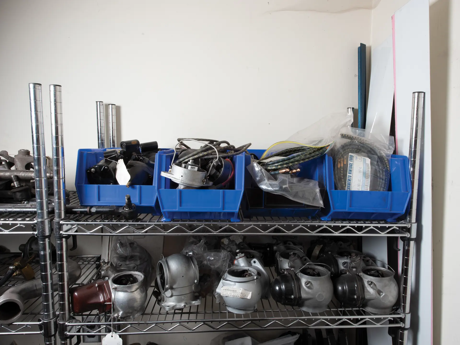 Ford Flathead V-8 Distributor and Coil Parts | The Dingman Collection ...