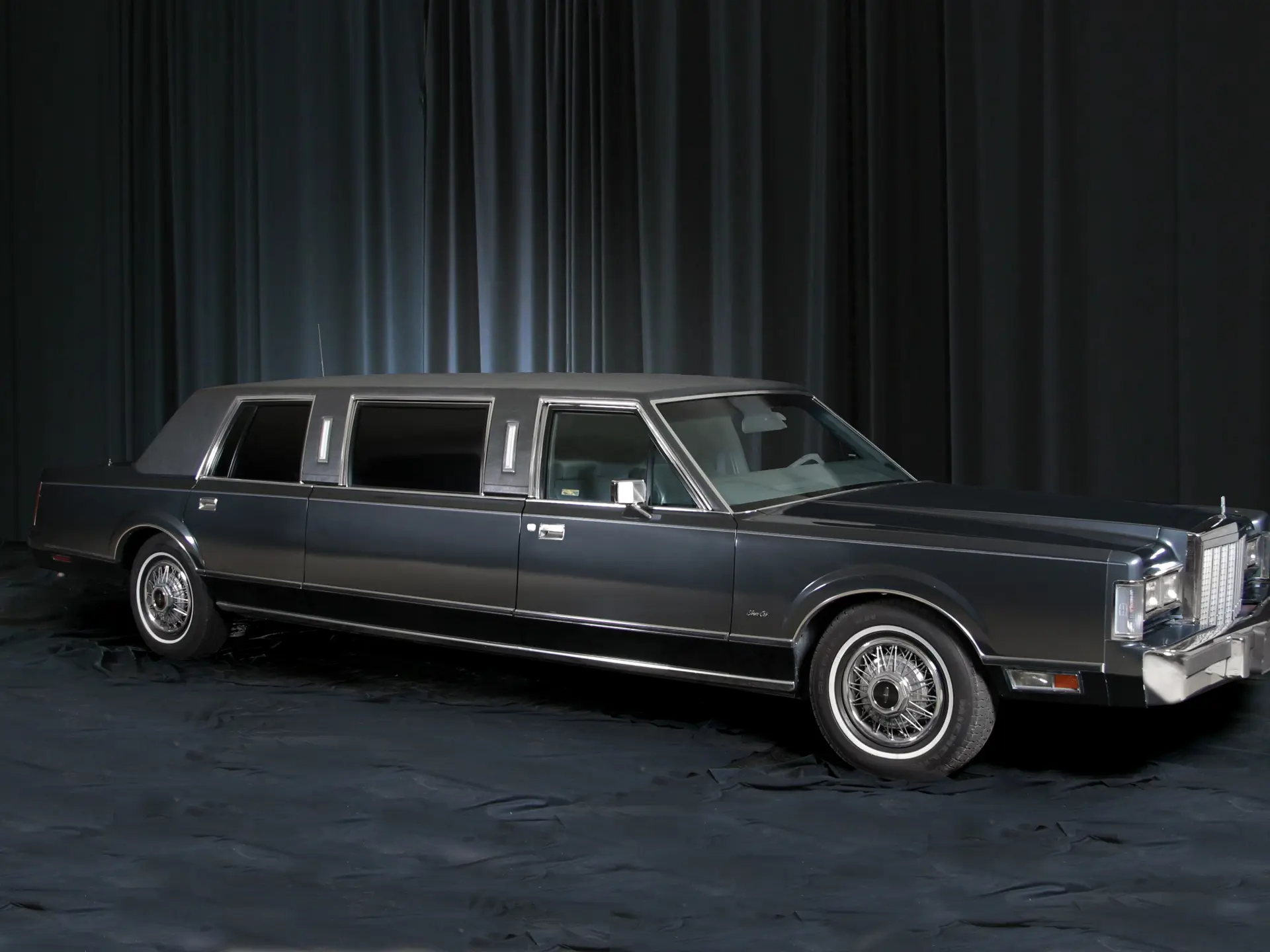 1986 Lincoln Town Car Extended Limo | JEM Museum Collection | RM Sotheby's