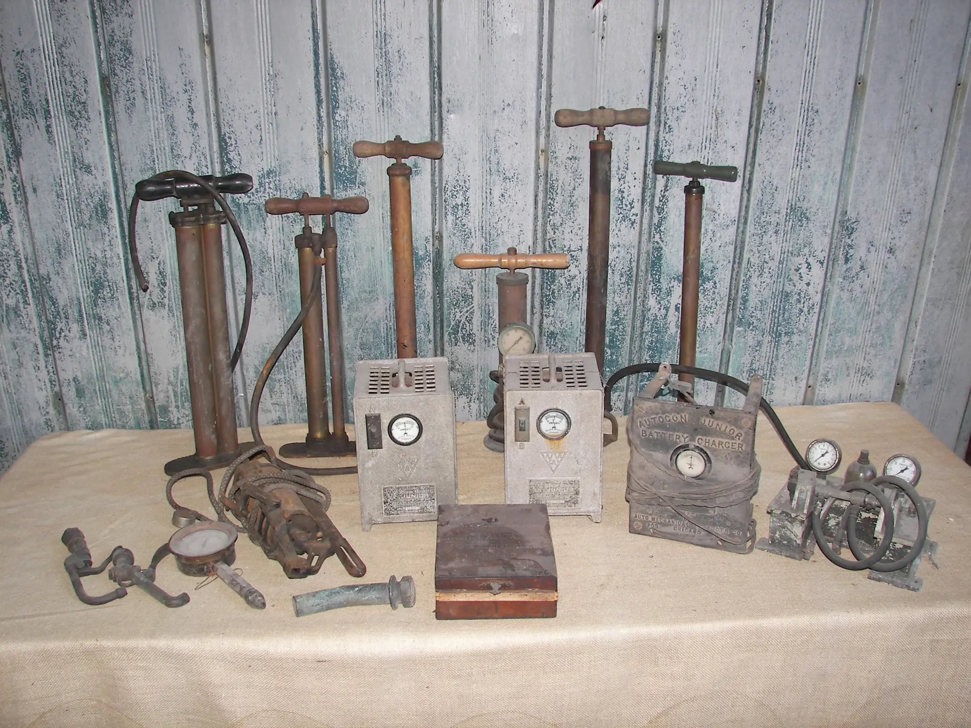 Miscellaneous Auto Tools | The Lee Roy Hartung Collection | RM Sotheby's