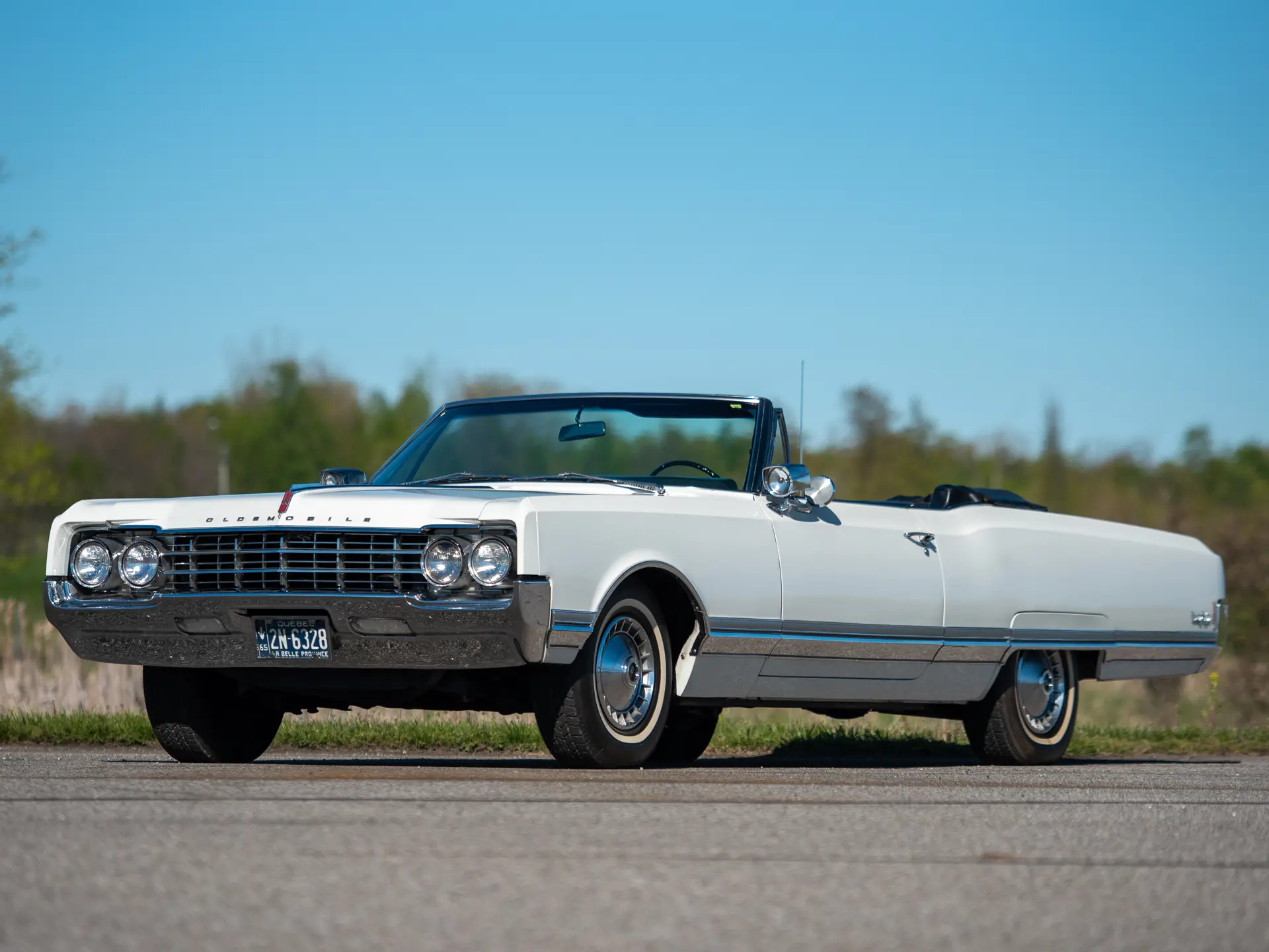 1965 Oldsmobile Ninety-Eight Convertible | Auburn Fall 2021 | RM Sotheby's