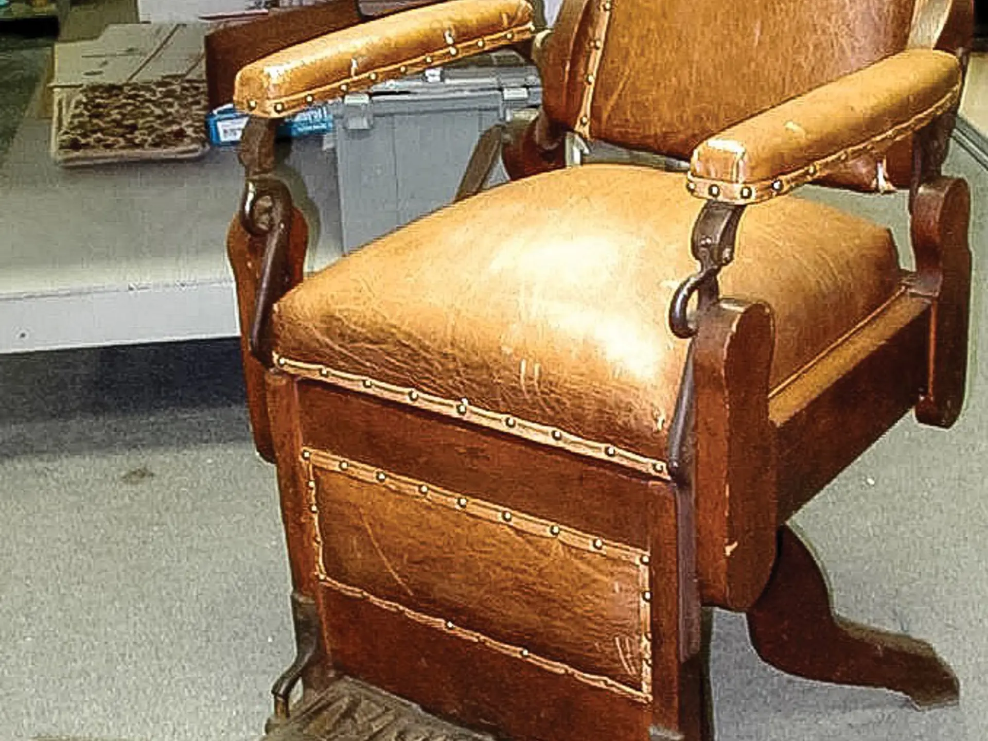 Oak Barber Chair, circa 1880 | Fort Lauderdale 2016 | RM Sotheby's