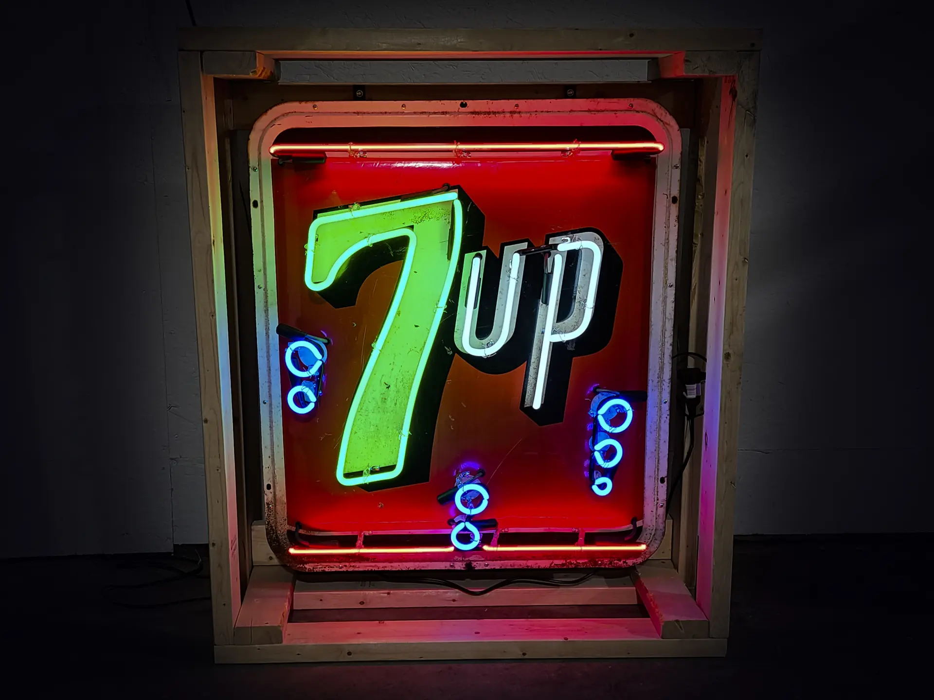 7UP Neon Tin Sign | Handle with Fun | RM Sotheby's