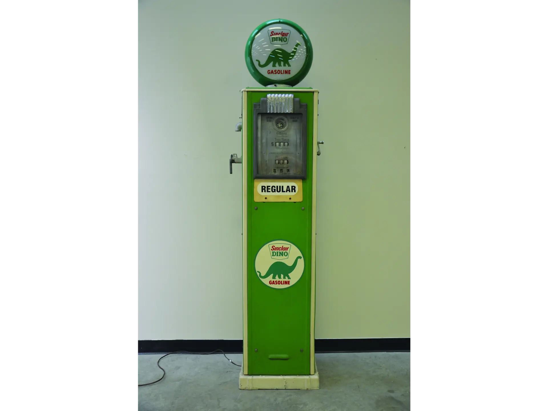 A Gilbarco Calco meter gas pump in Sinclair Dino branding. | Auburn ...