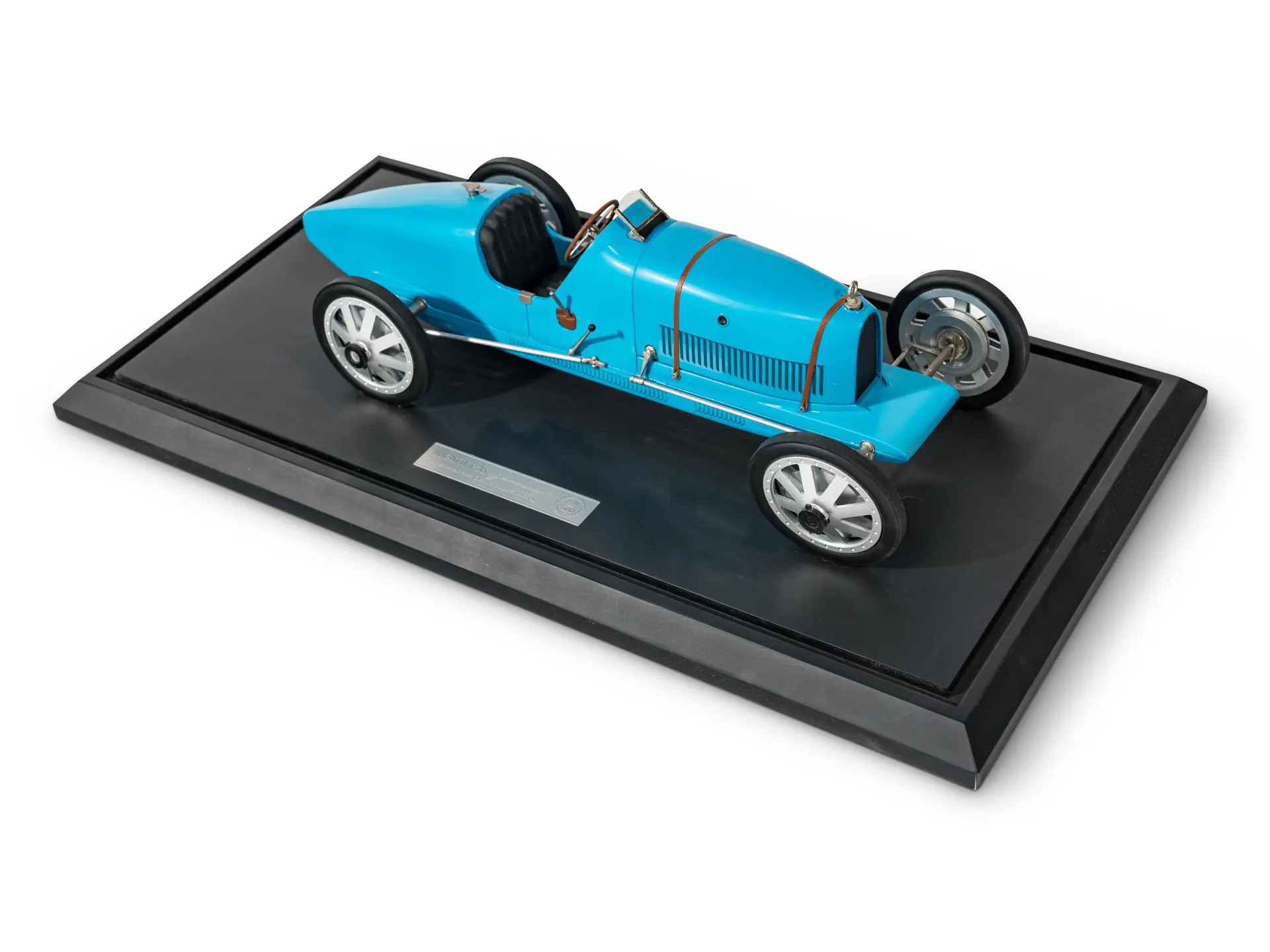 Bugatti Type 36 1:10 Scale Model by Classic Collectibles | Hershey 2022 ...