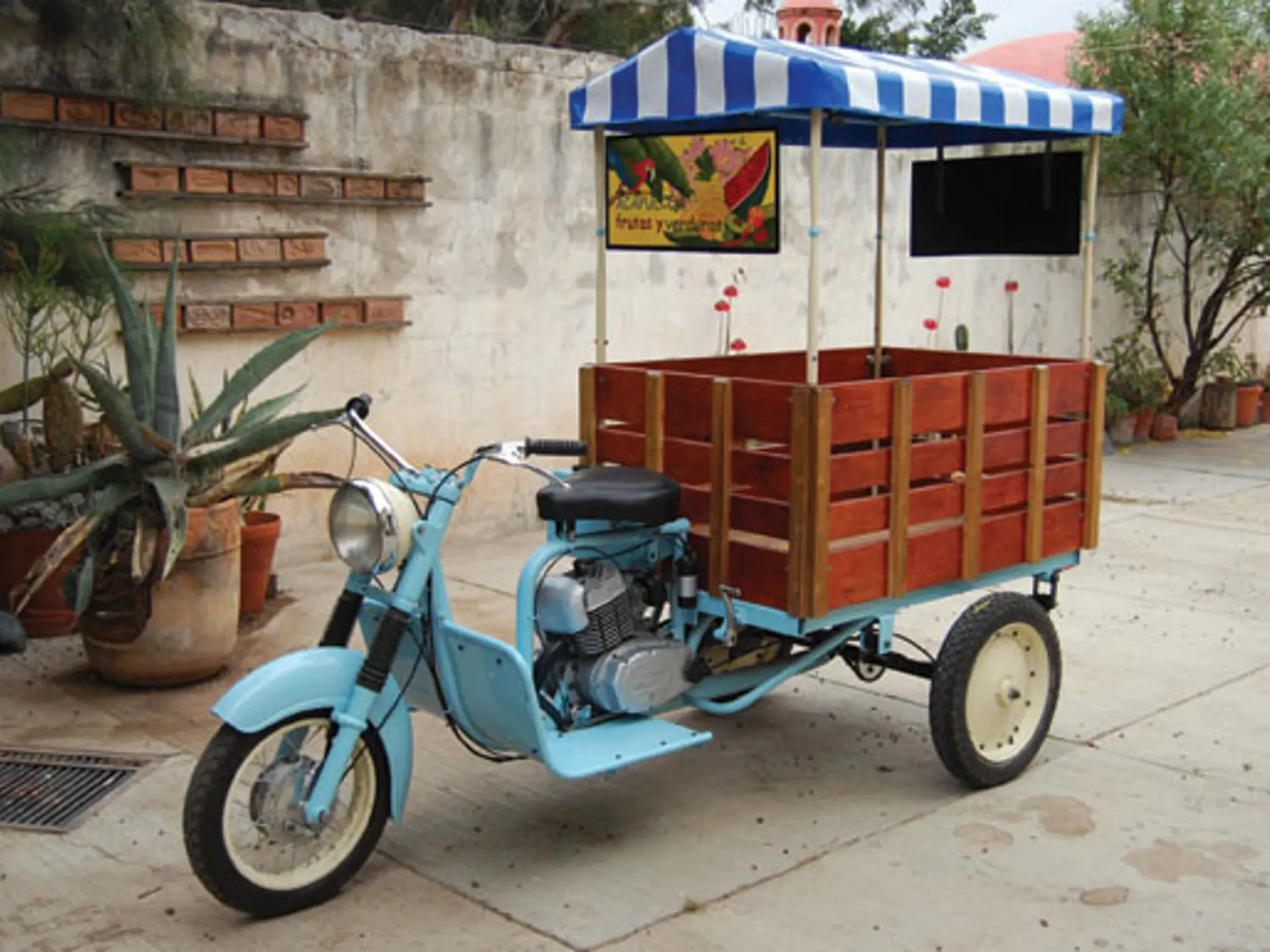 1976 Islo Motocarro Three Wheeler | Las Vegas Premier Motorcycle ...