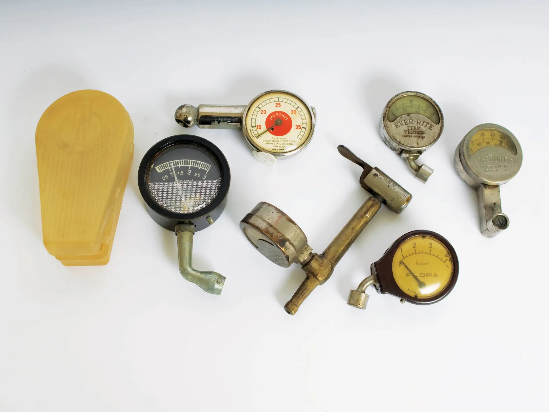 Vintage Pressure Gauges | The Al Wiseman Collection | RM Sotheby's