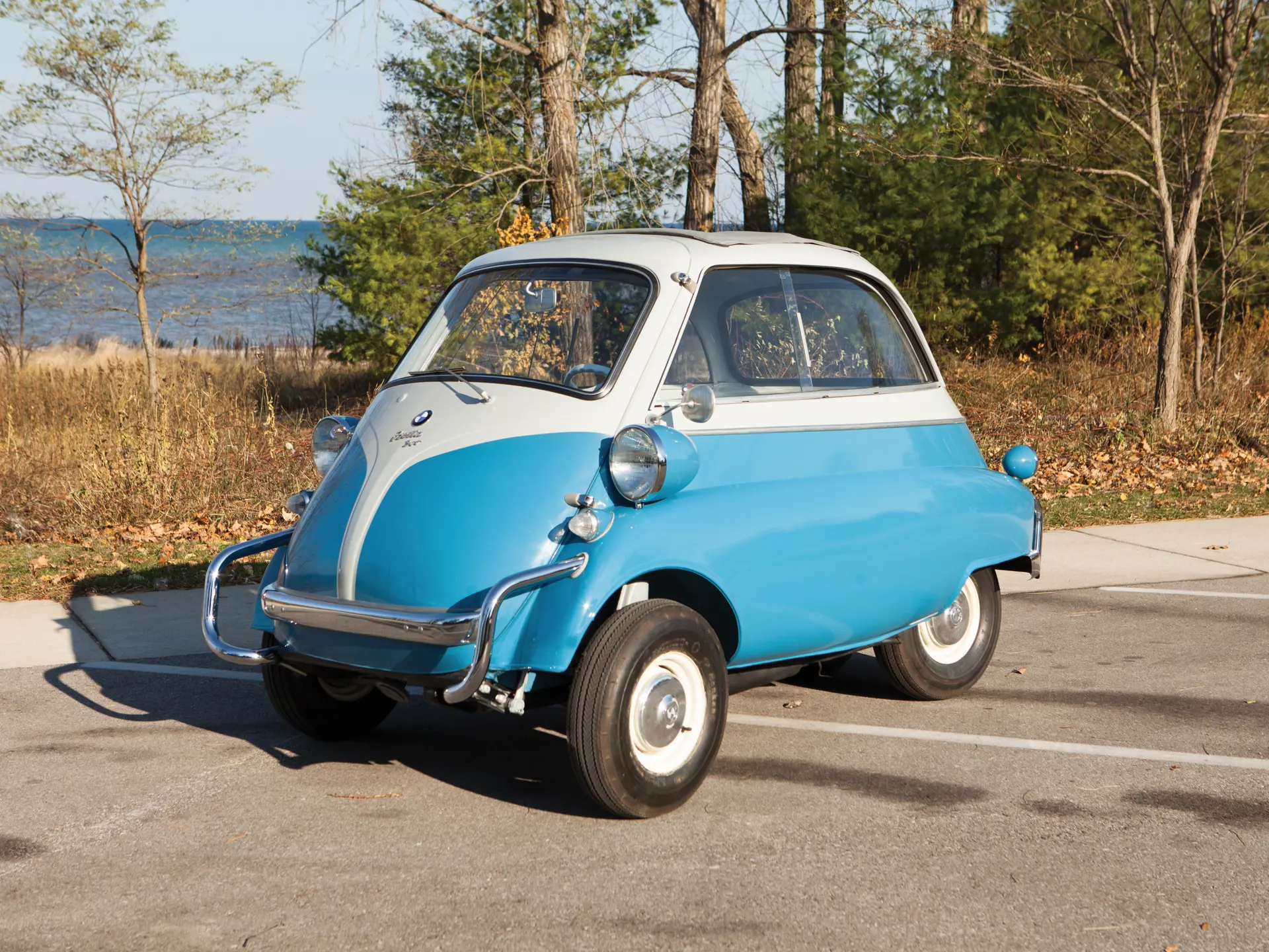 1957 BMW Isetta 300 | Arizona 2014 | RM Sotheby's