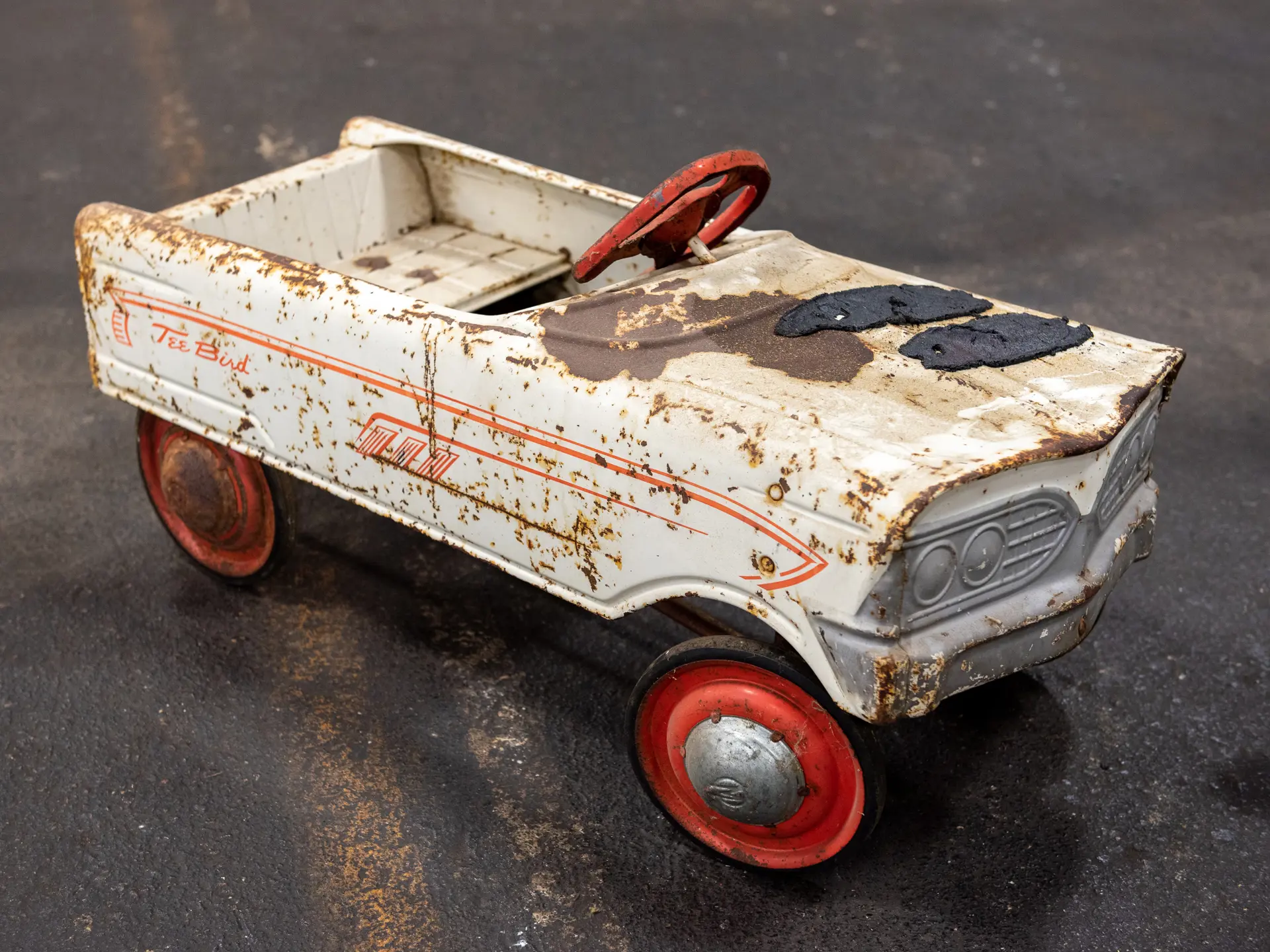 Tee Bird Pedal Car | Auburn Fall 2021 | RM Sotheby's