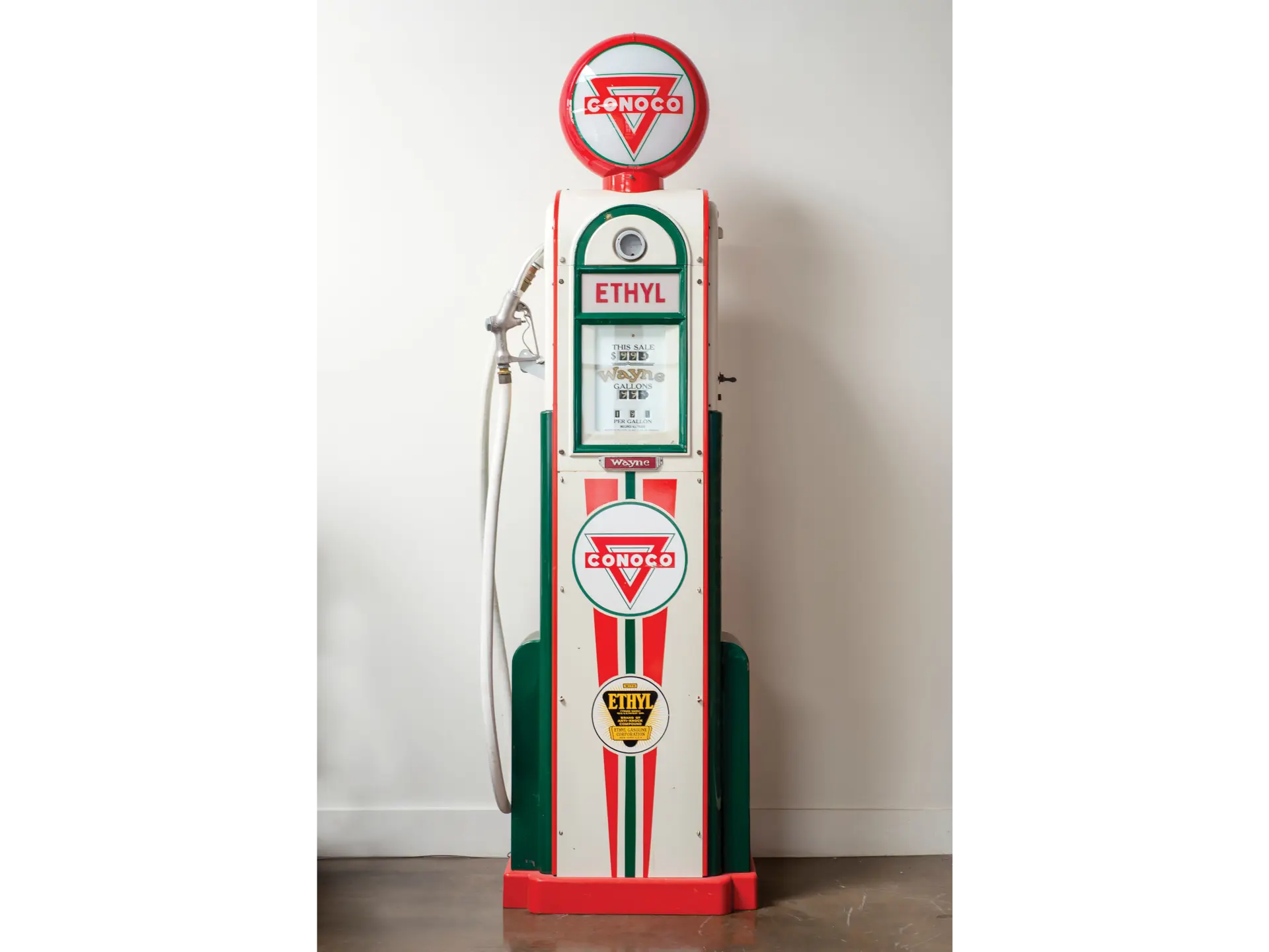 Wayne "Conoco" Gas Pump and Oil Pump | California 2015 | RM Sotheby's