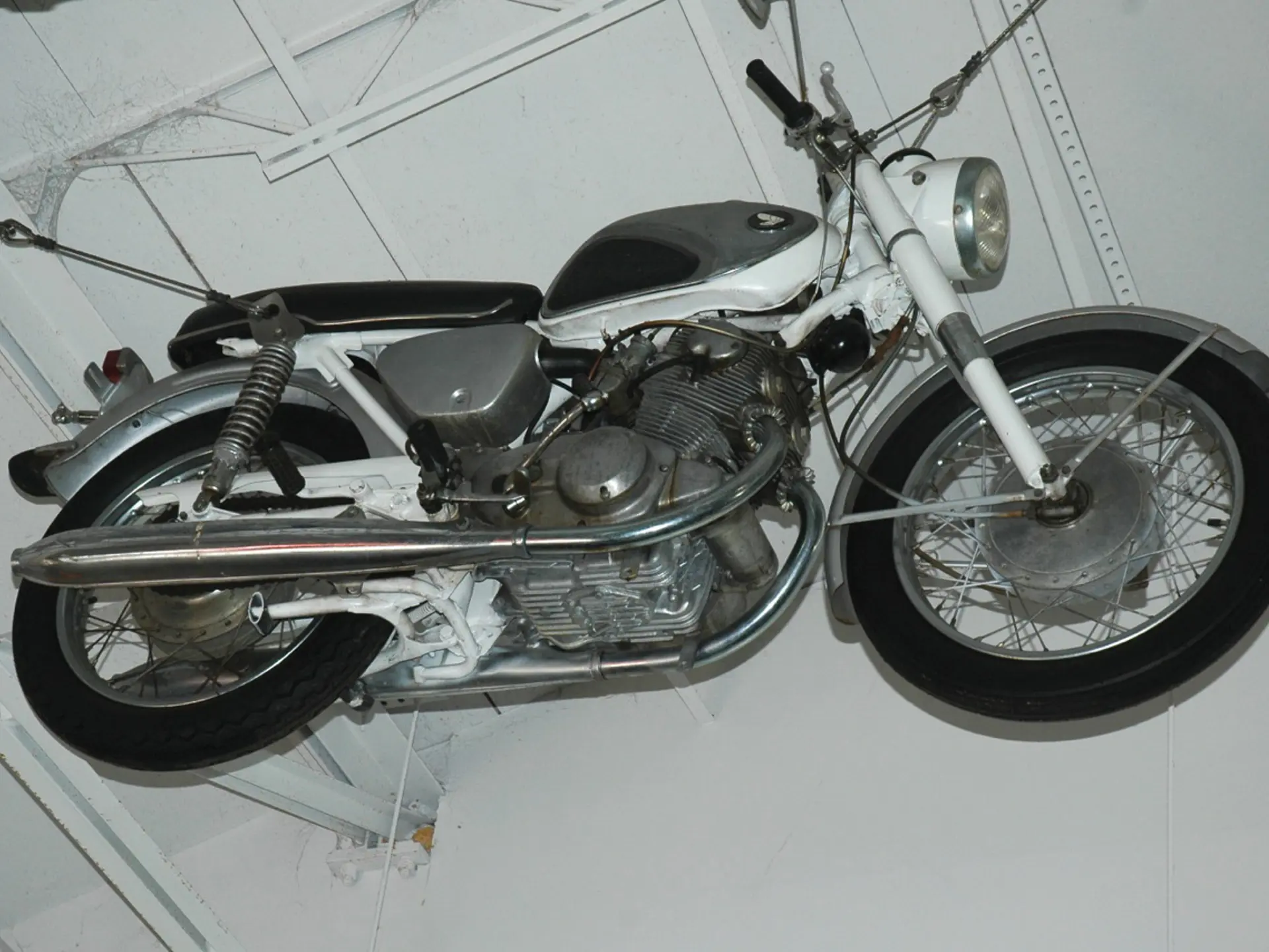 1966 Honda Super Hawk | Barber Motorcycle Auction 2011 | RM Sotheby's