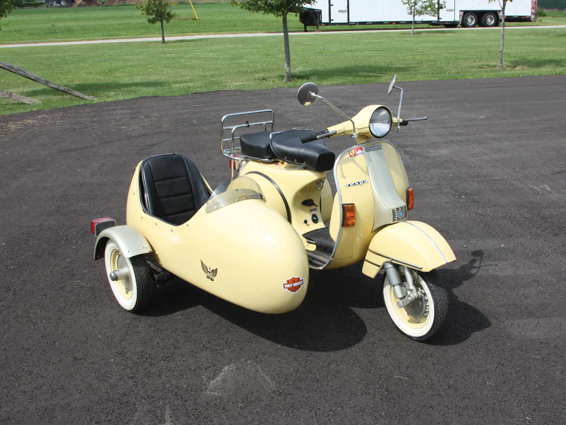 1980 Piaggio Vespa 200E with Sidecar | Auburn Fall 2018 | RM Sotheby's