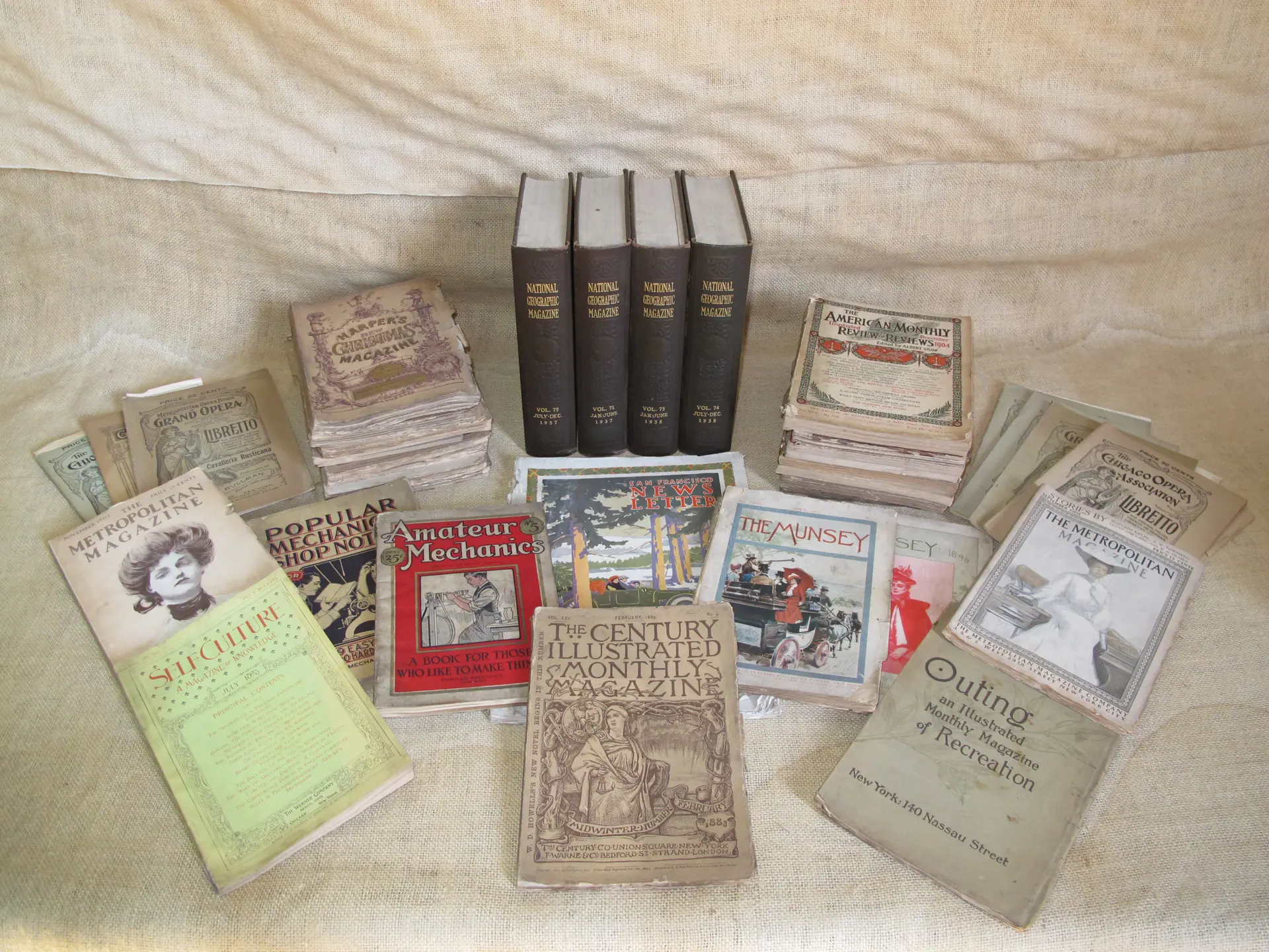 Collectible Magazines | The Lee Roy Hartung Collection | RM Sotheby's