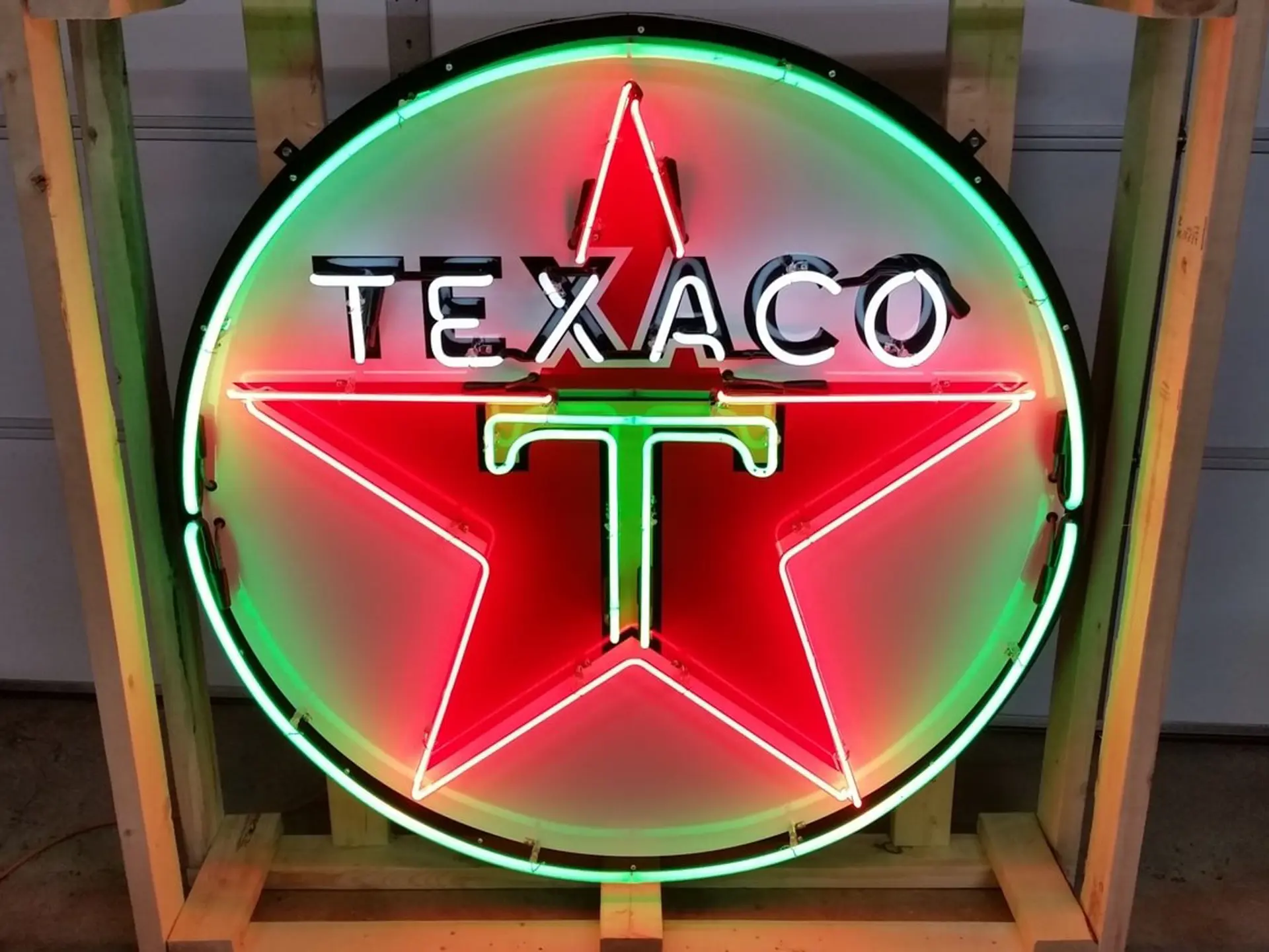 Texaco Custom-Made Neon Tin Sign | Open Roads, February 2021 | RM Sotheby's