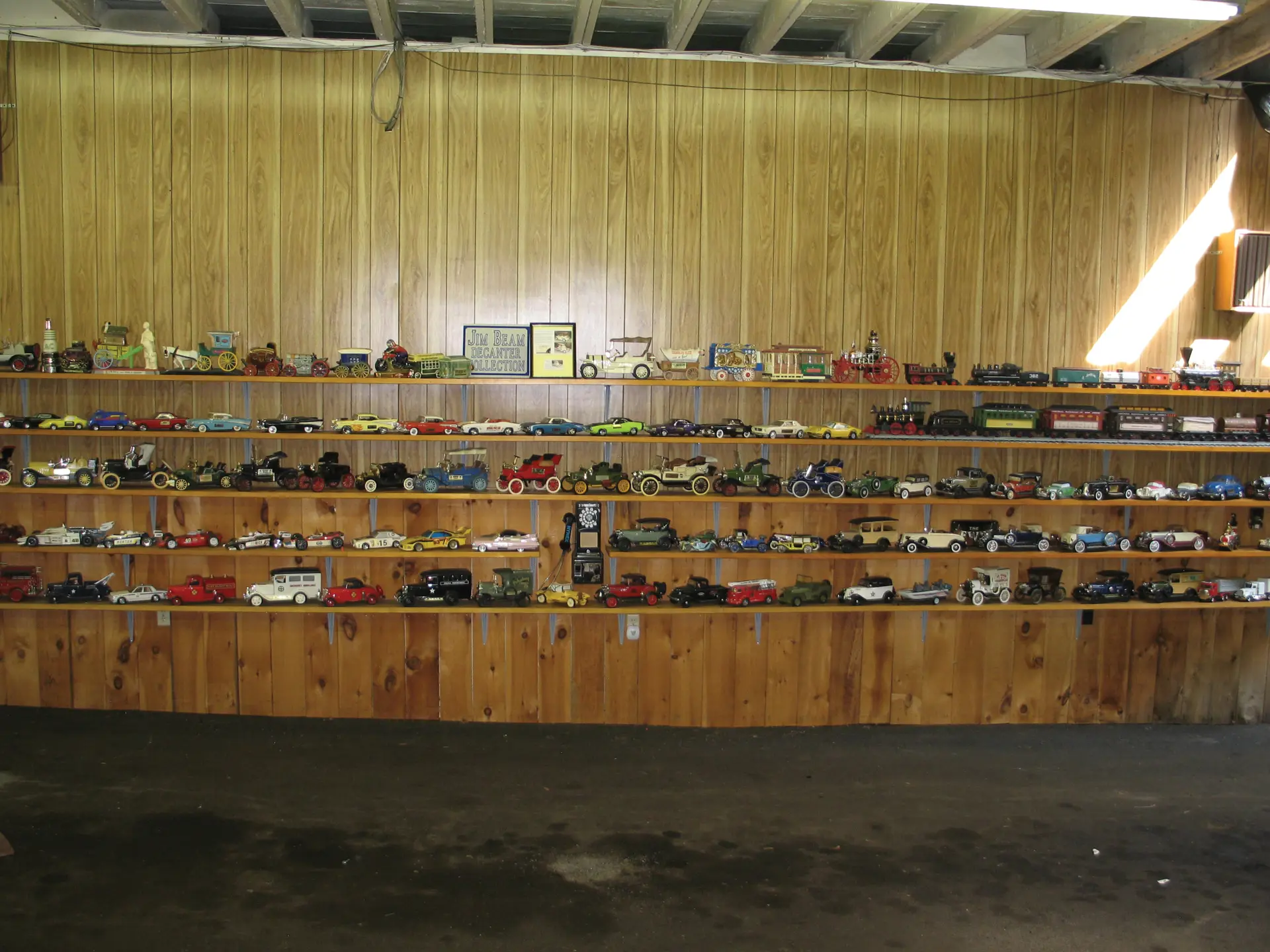 Jim Beam Decanter Collection | Vintage Motor Cars of Hershey 2010 | RM ...