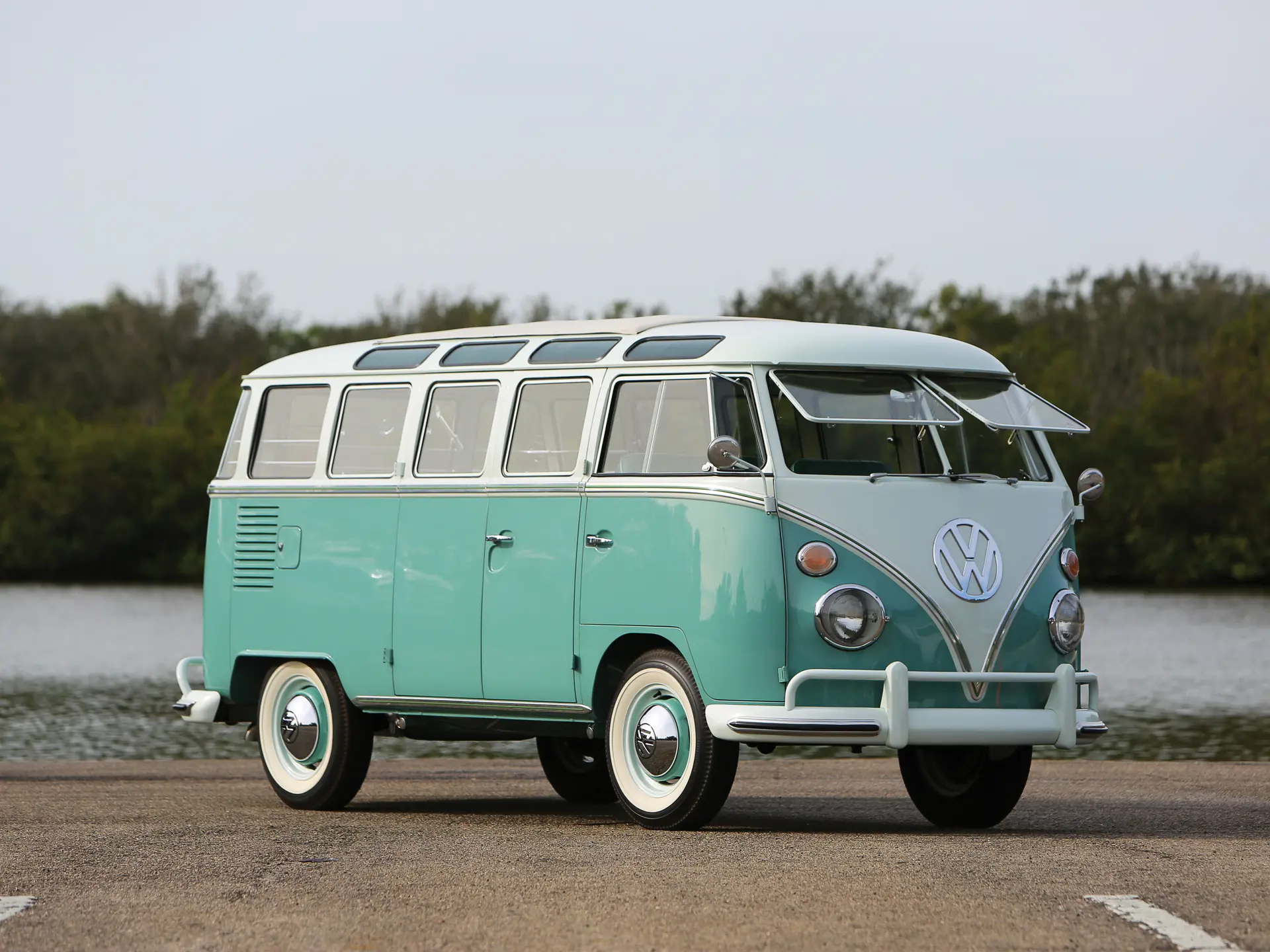1963 Volkswagen Deluxe '23-Window' Microbus | Fort Lauderdale 2018 | RM ...