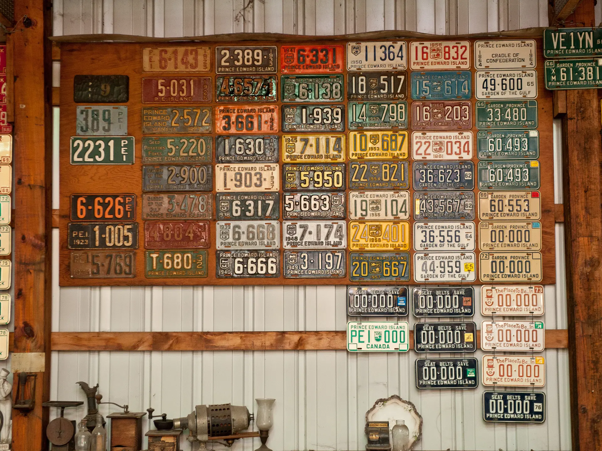 Prince Edward Island License Plates | The Lee Roy Hartung Collection ...