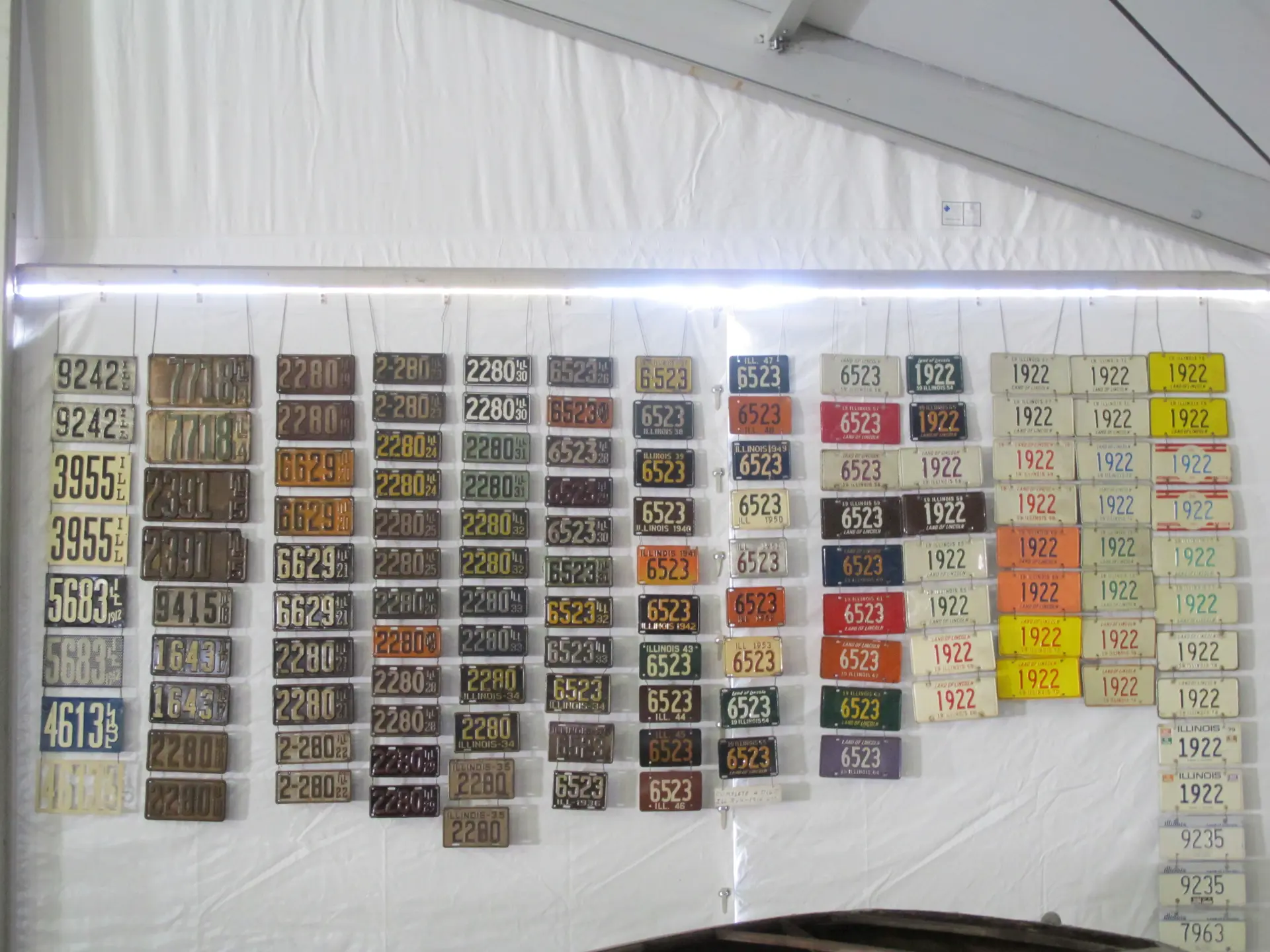 Illinois Sequential Four Digit License Plates 1910 - 1980 | The Lee Roy ...