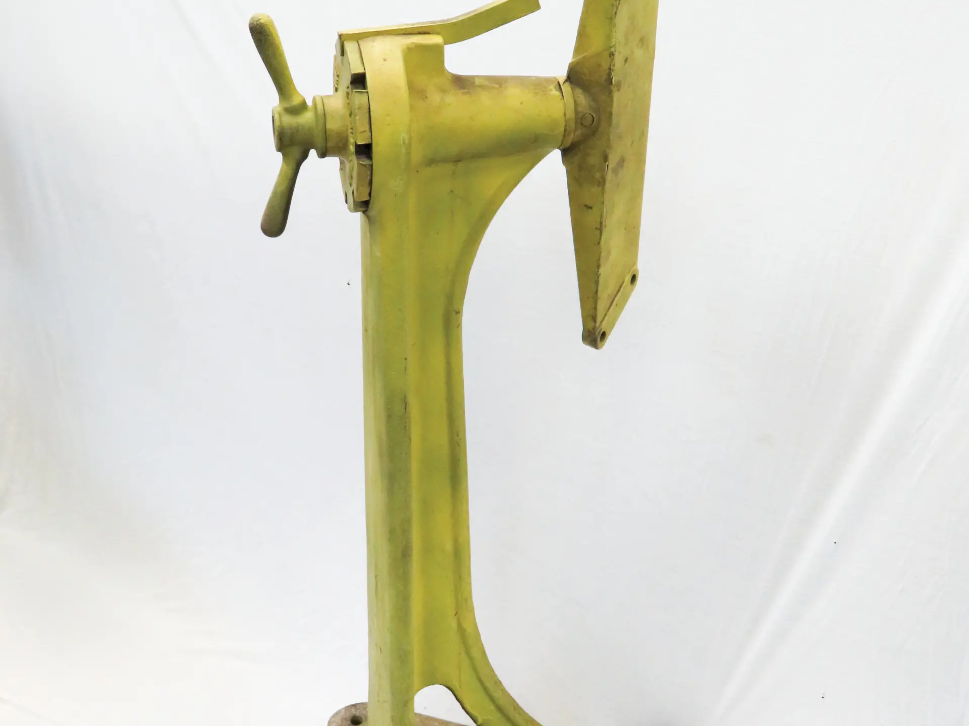 Cast Iron Engine Stand By K R Wilson Buffalo New York | Auburn Spring ...
