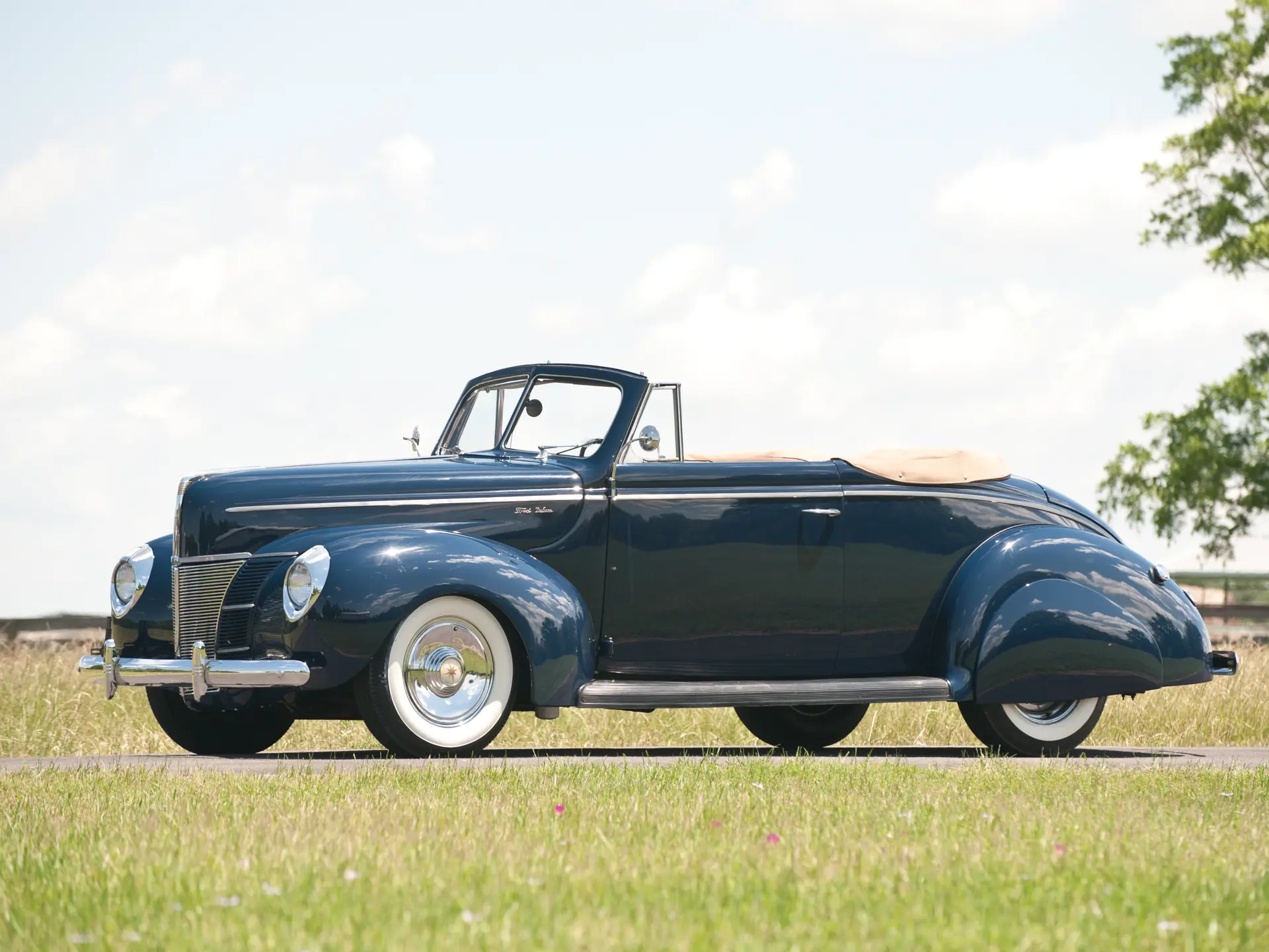 1940 Ford DeLuxe Custom Convertible Coupe | The Charlie Thomas ...
