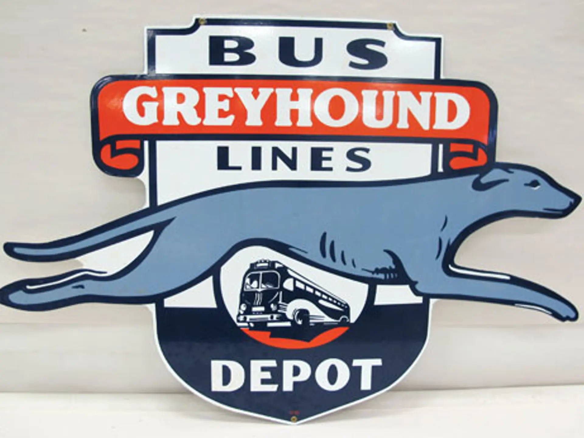 New Greyhound Bus Lines Depot with Dog Graphics | Auburn Spring 2013 ...