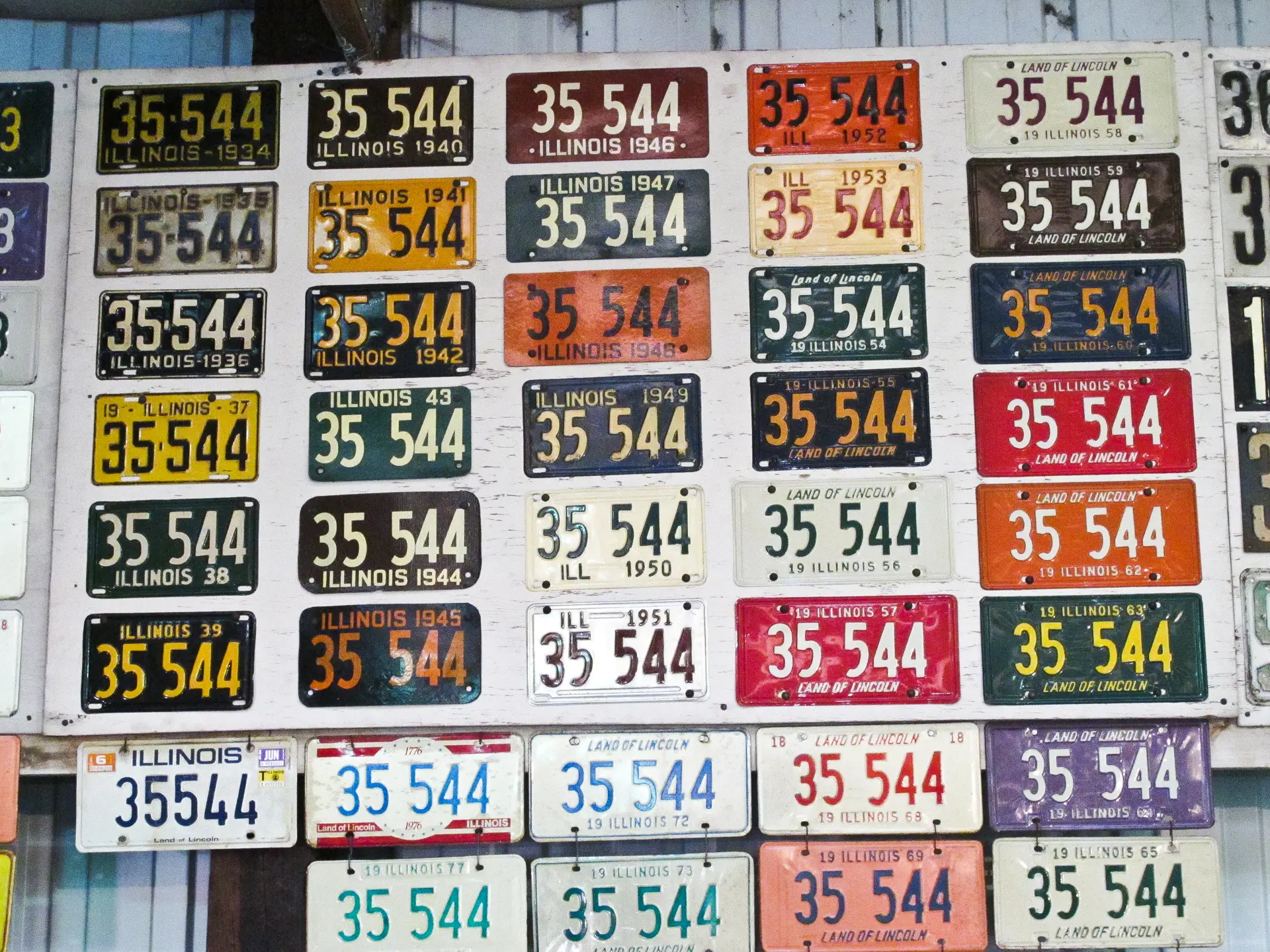 Lot of Illinois 5-digit License Plates - 35 544 | The Lee Roy Hartung ...