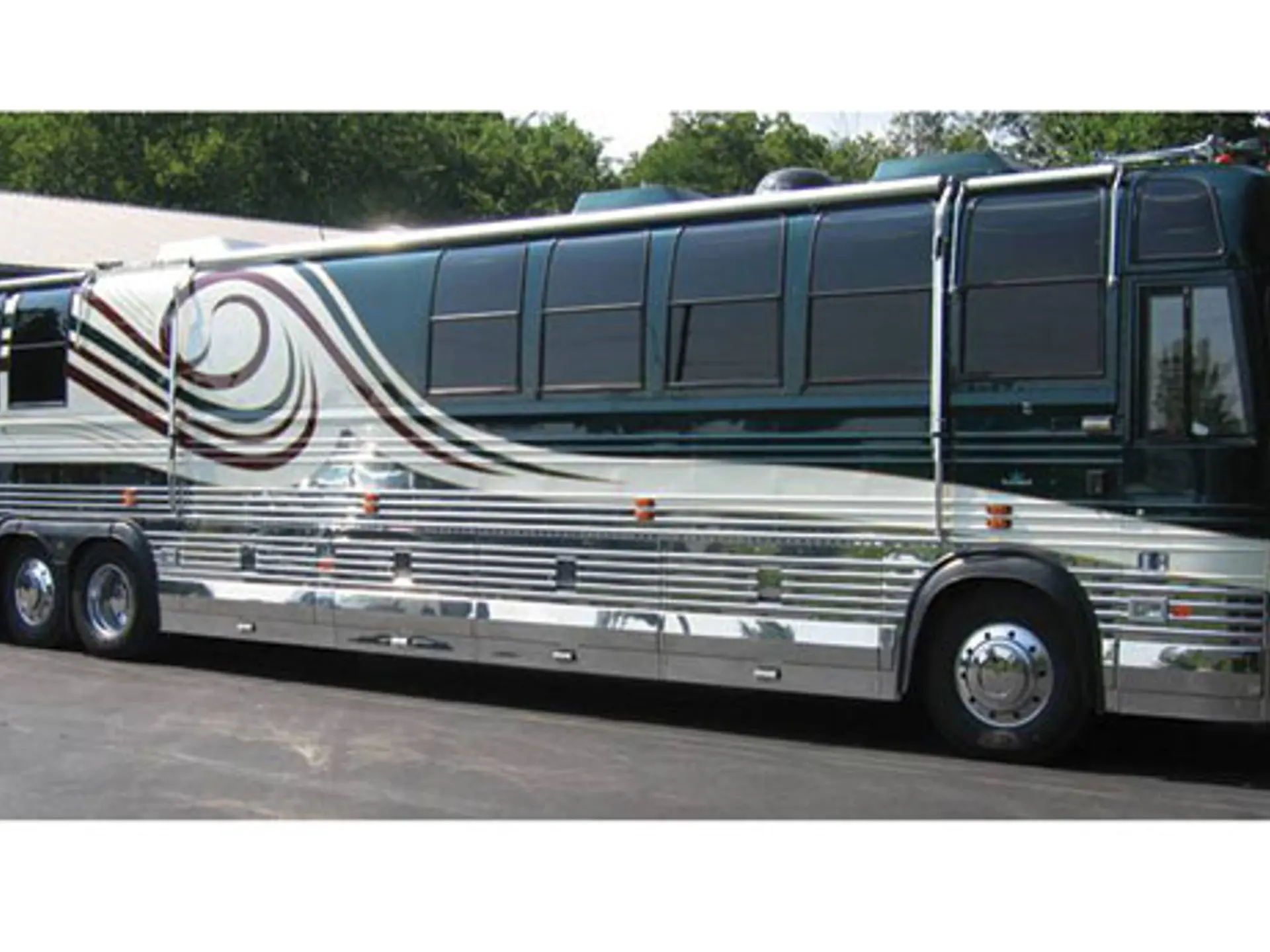 2000 Prevost XL | Auburn Fall 2012 | RM Sotheby's