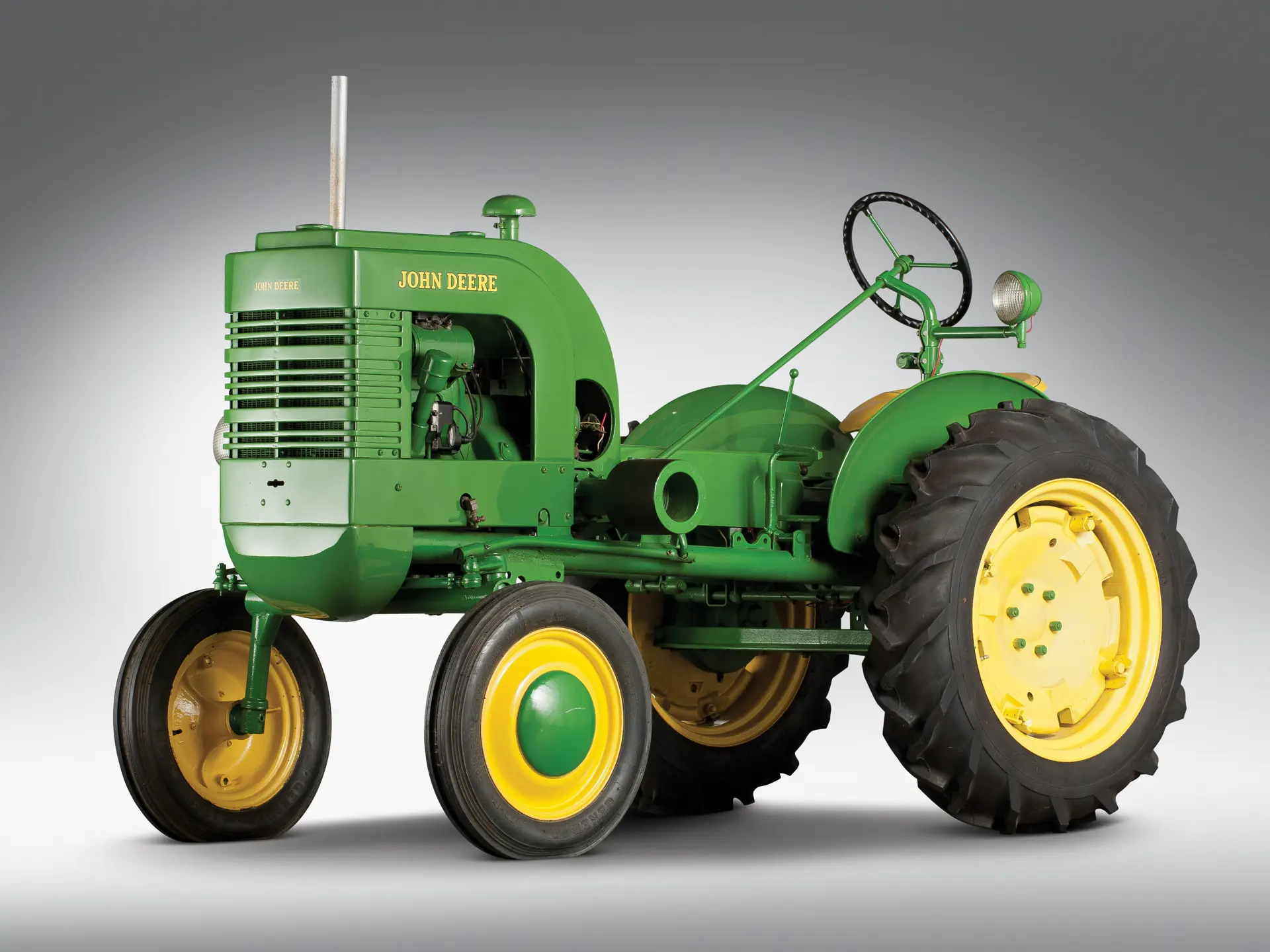 1946 John Deere Model LA Tractor | The Milhous Collection | RM Sotheby's