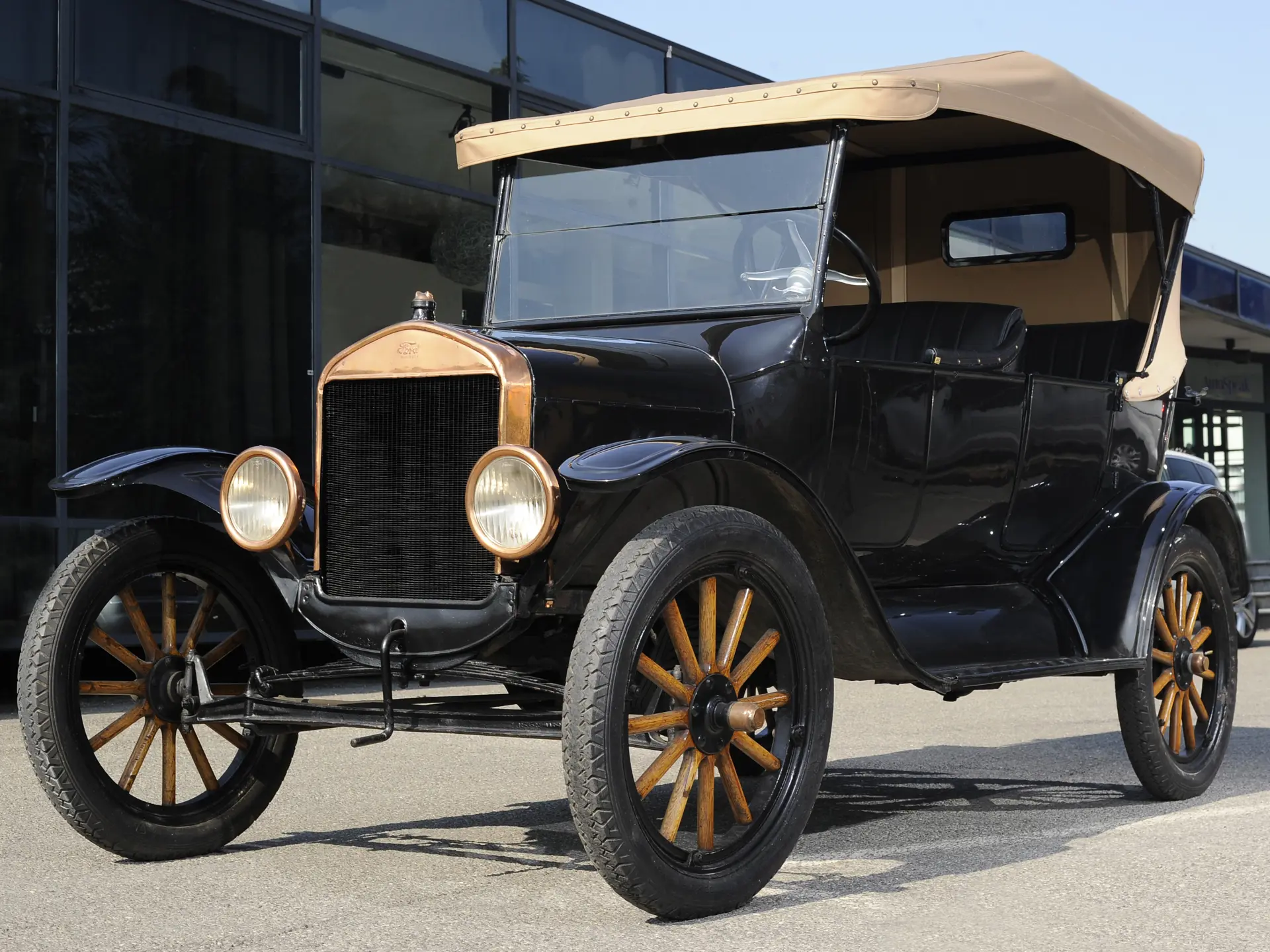 1923 Ford Model T Torpedo Phaeton | London 2011 | RM Sotheby's
