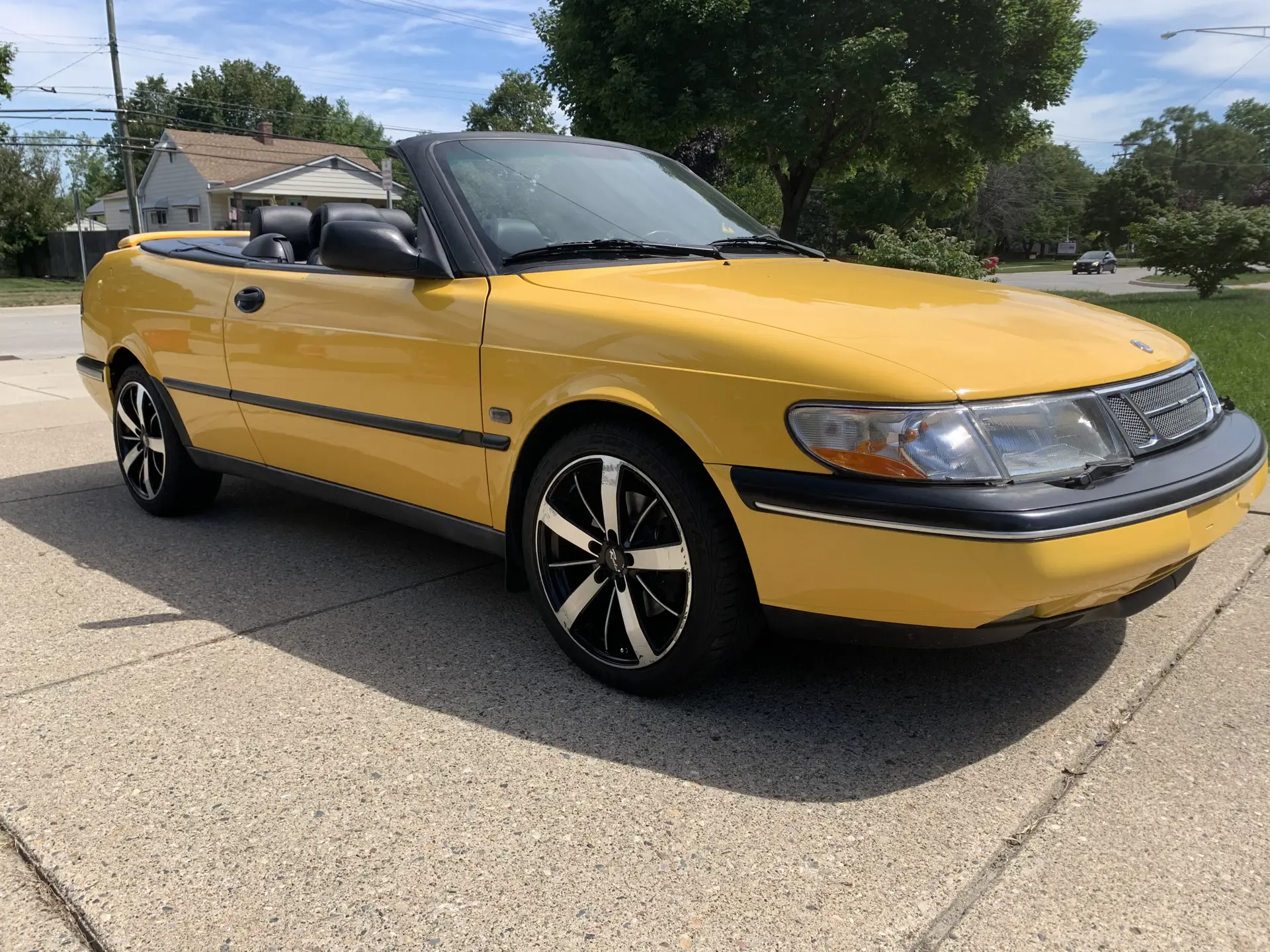 1997 Saab 900 Turbo Convertible | Auburn Fall 2020 | RM Sotheby's