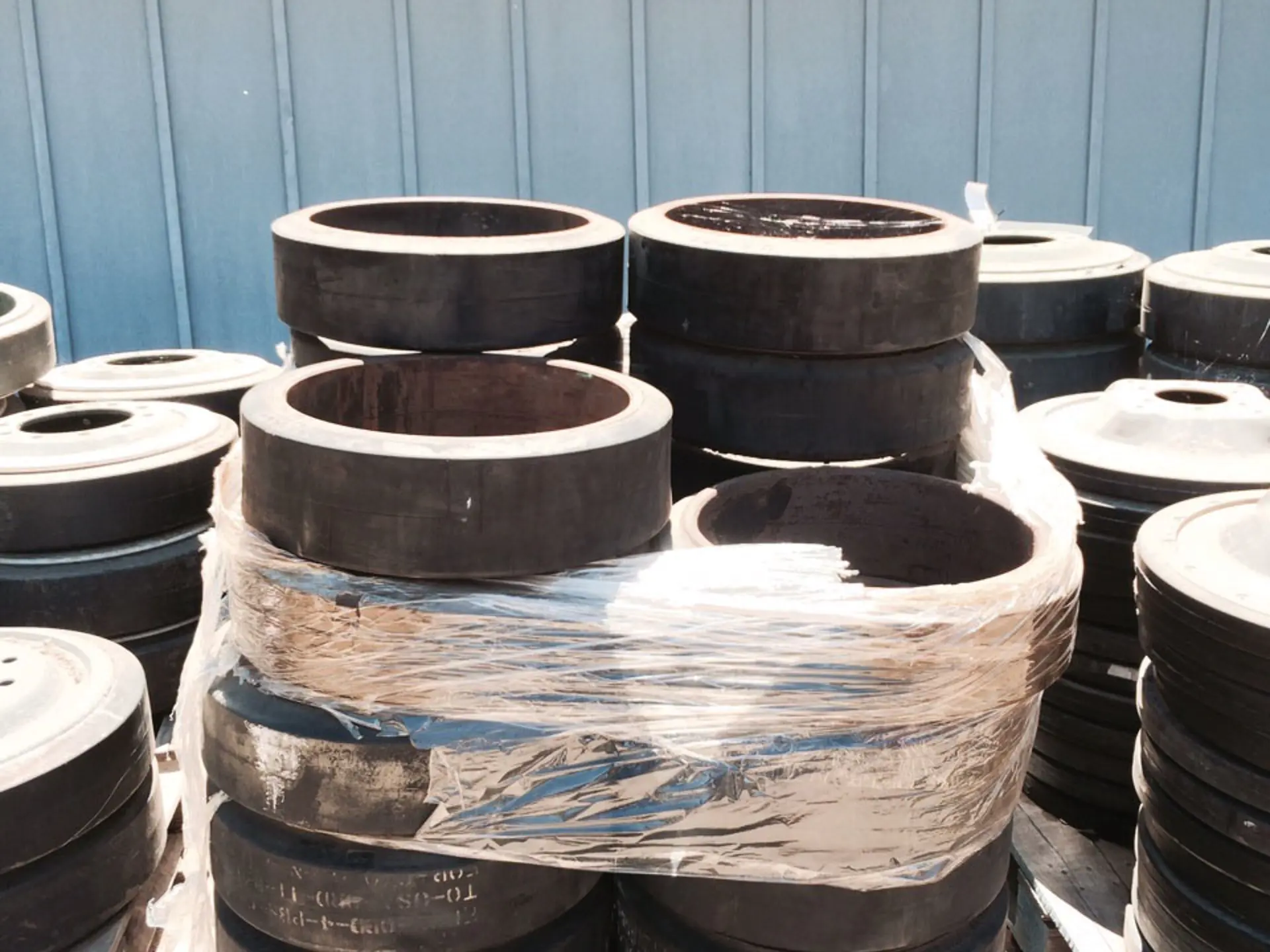 25 Stuart Tank Wheels | The Littlefield Collection | RM Sotheby's