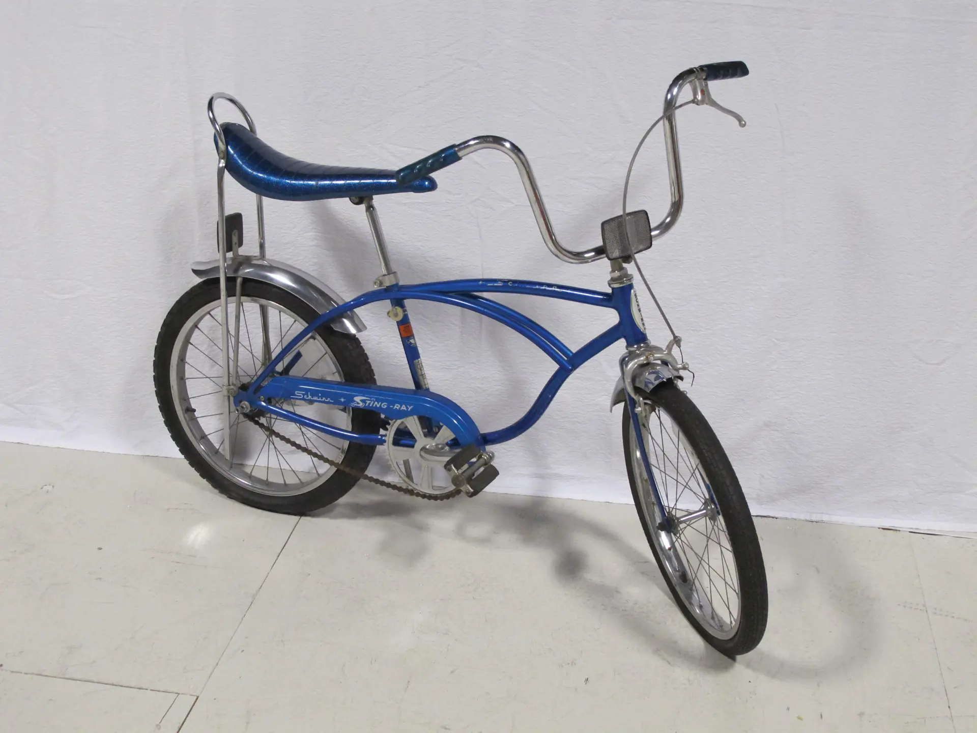 Four vintage style bicycles | Fort Lauderdale 2015 | RM Sotheby's