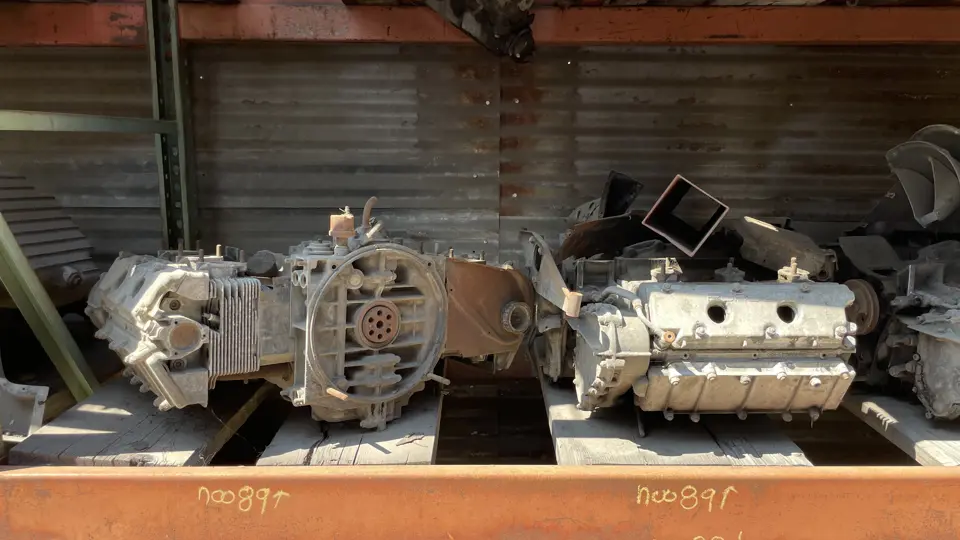 Five Porsche 911 Engines | The Junkyard: Online | RM Sotheby's