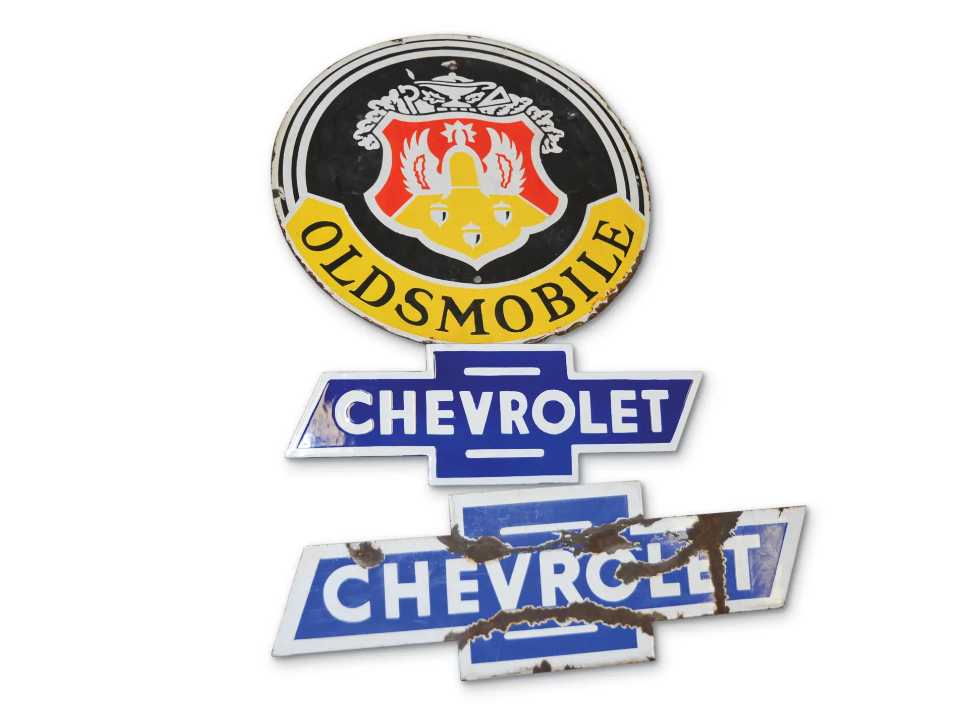 Oldsmobile Crest and Two Chevrolet Bowtie Signs | Auburn Spring 2019 ...