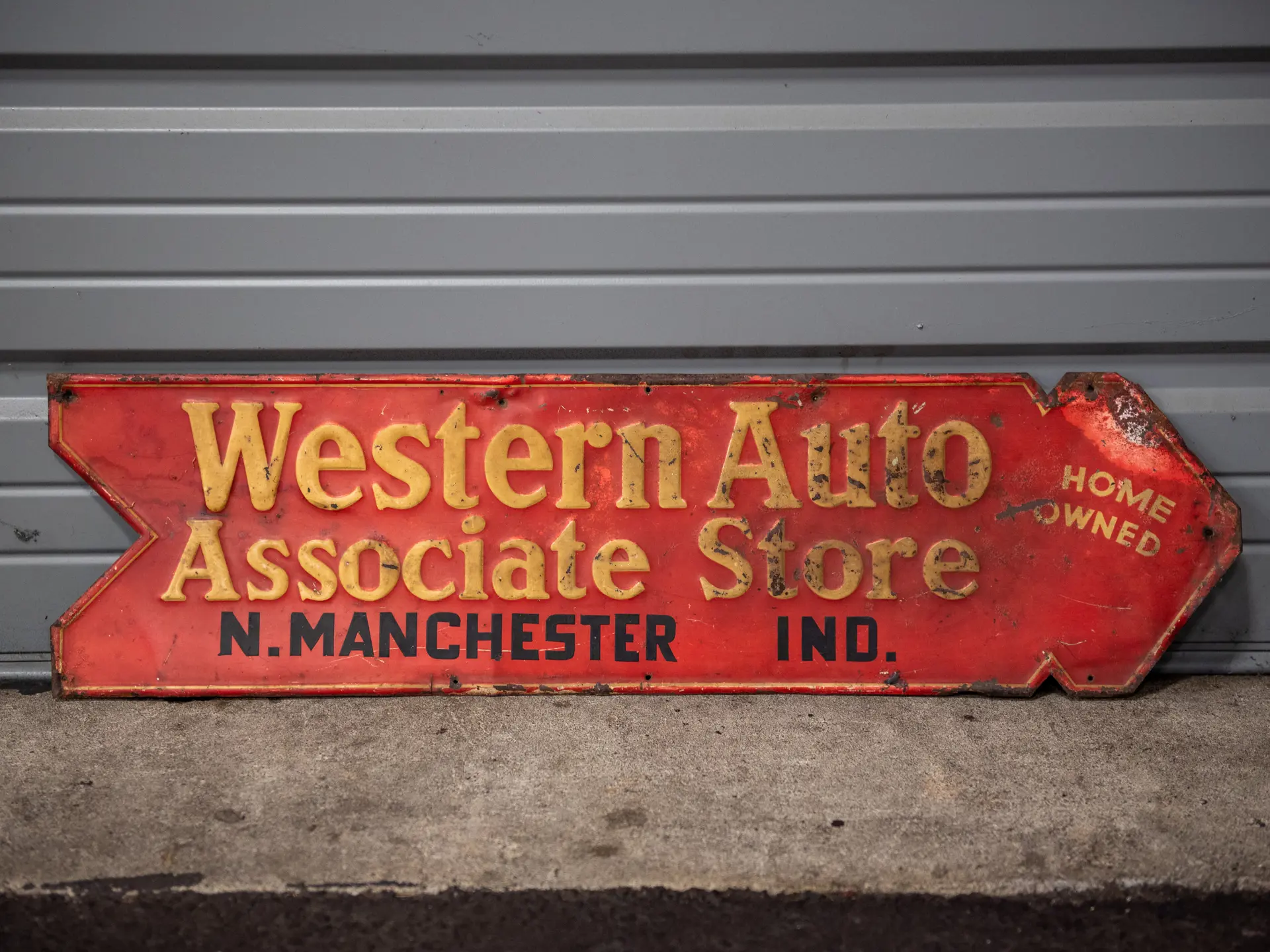 Western Auto Associate Store Tin Sign | Auburn Fall 2021 | RM Sotheby's