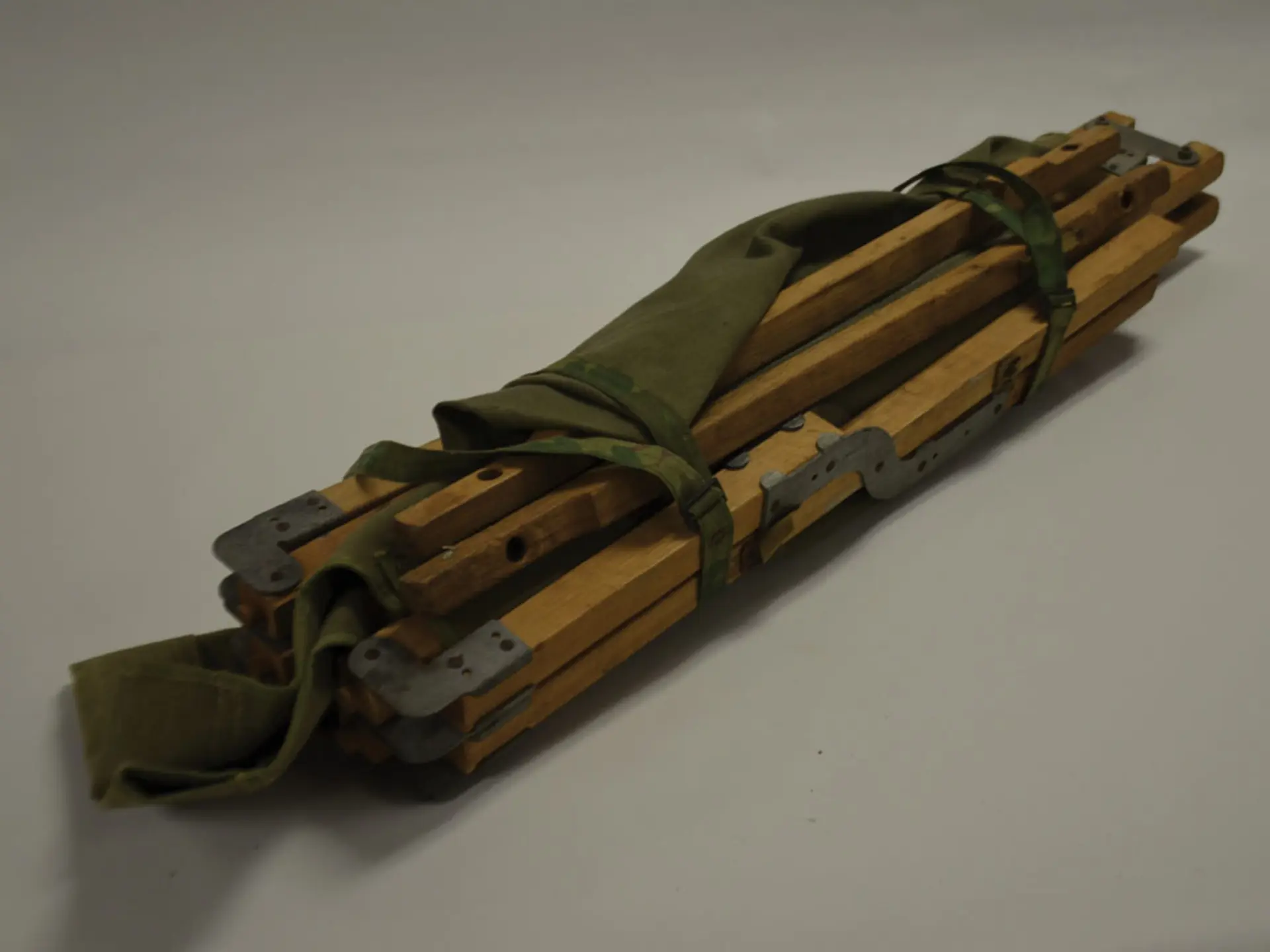 U.S. Standard Issue Cot | The National Military History Center | RM ...